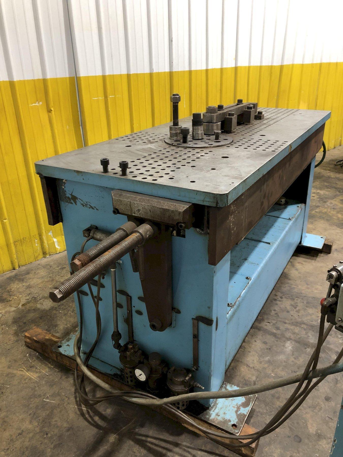 LUBLOW HYDRAULIC BENDER TABLE: STOCK #19068
