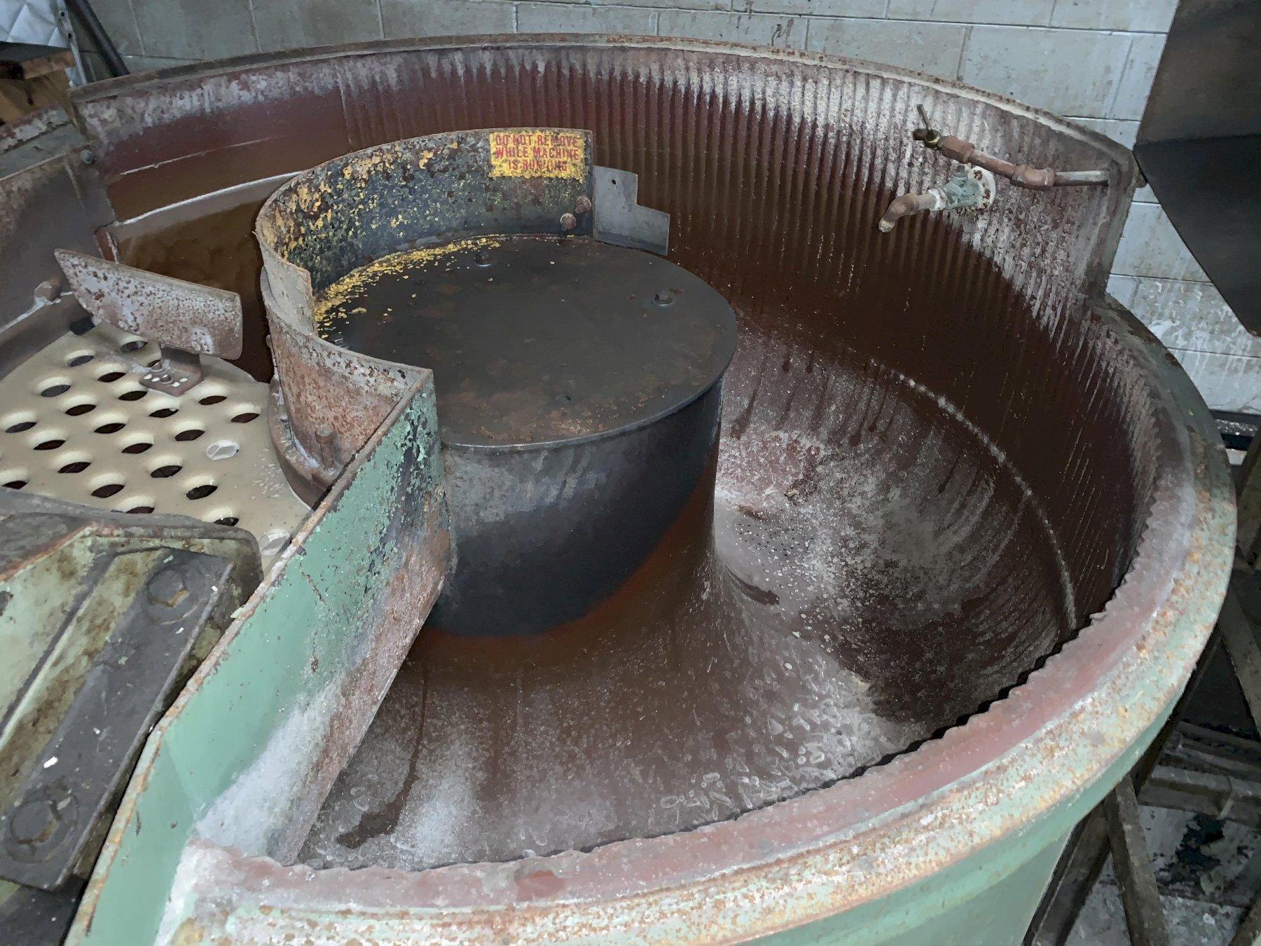 9 CU FT ULTRAMATIC MODEL SVB-10 AUTOMATIC VIBRATORY DEBURRING SYSTEM ...