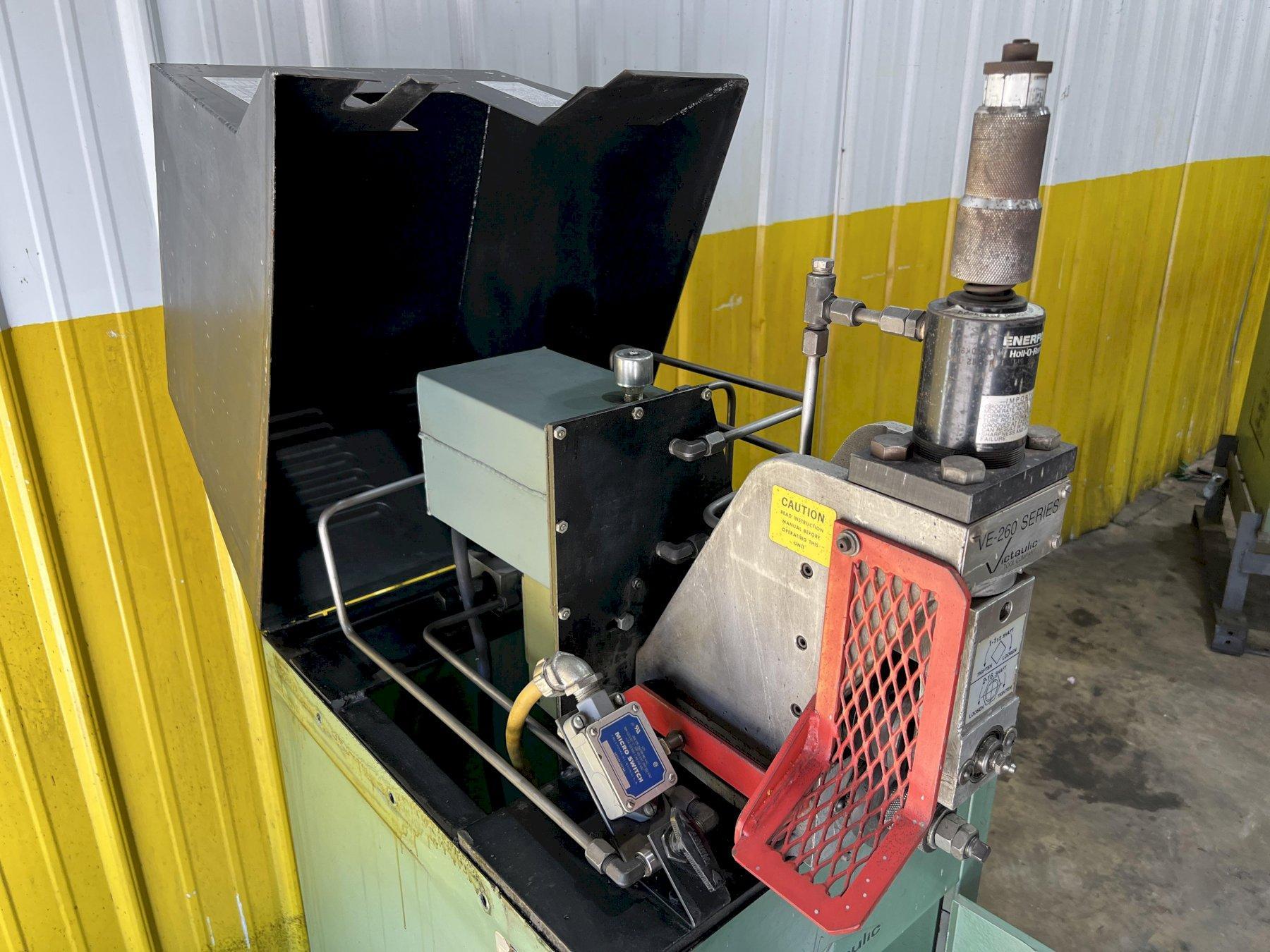 VICTAULIC MODEL VE-260 PIPE BENDER ROLL GROVER: STOCK 18215