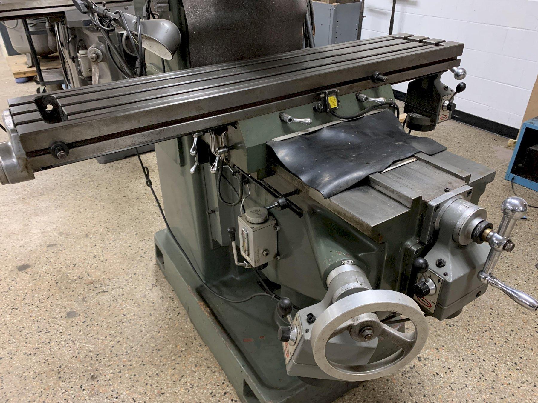 Seiki Variable Speed Vertical Mill with Newall DRO and Power Feeds. | AMC