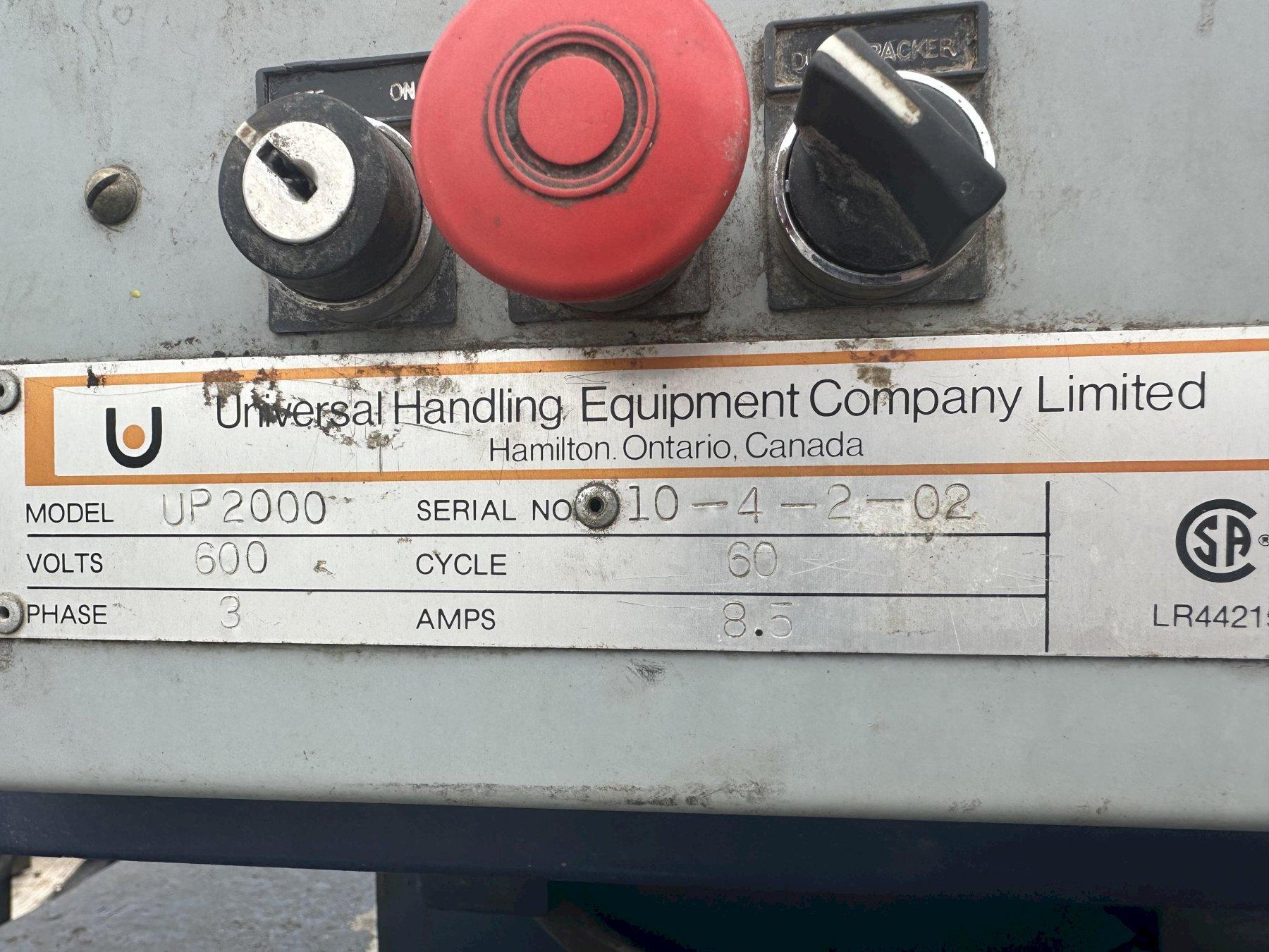 UNIVERSAL COMMERCIAL COMPACTOR AND UTILITY TILT TRUCKS: STOCK #19458