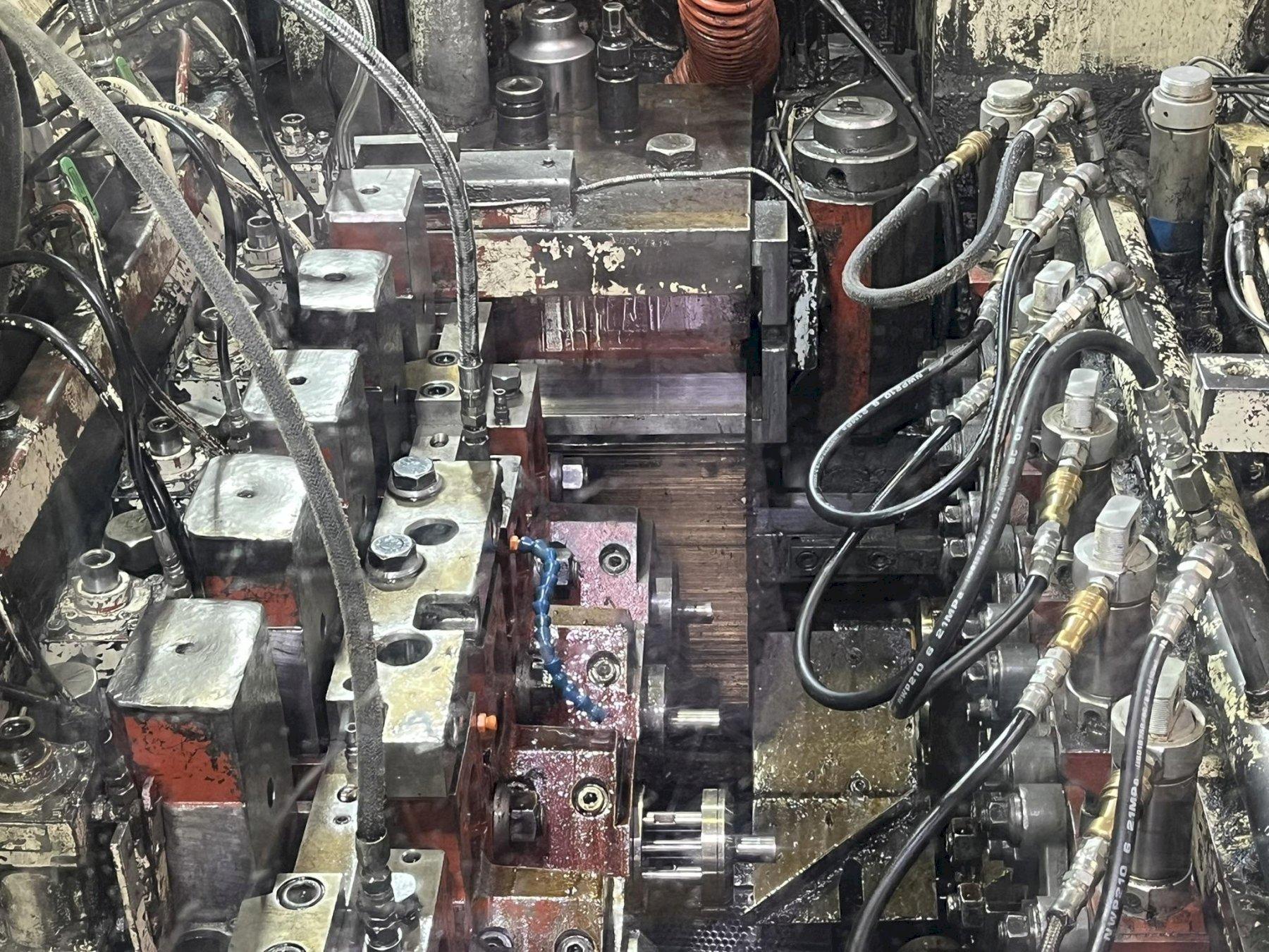 1 1/4″ National Model 1250 Five Die Cold Former | Hariton Machinery ...