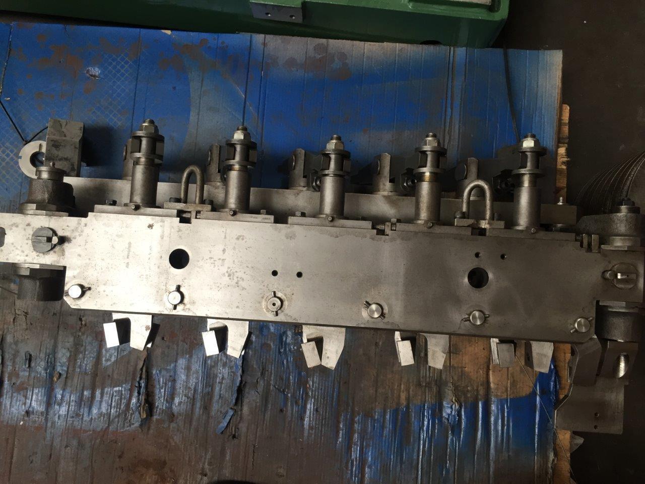 Sacma Model SP-460 5 Die Progressive Header | Hariton Machinery Company ...