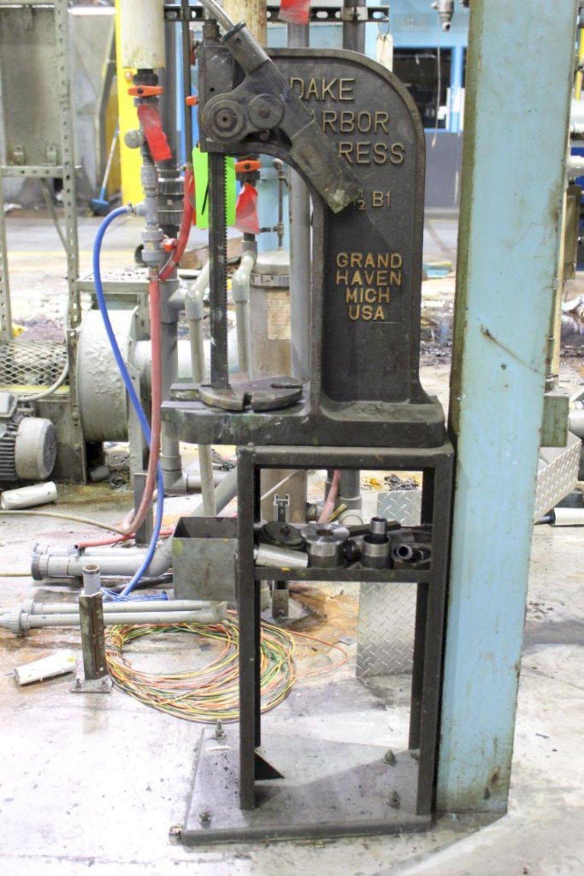 DAKE MODEL 1-1/2 B1 ARBOR PRESS: STOCK #22500