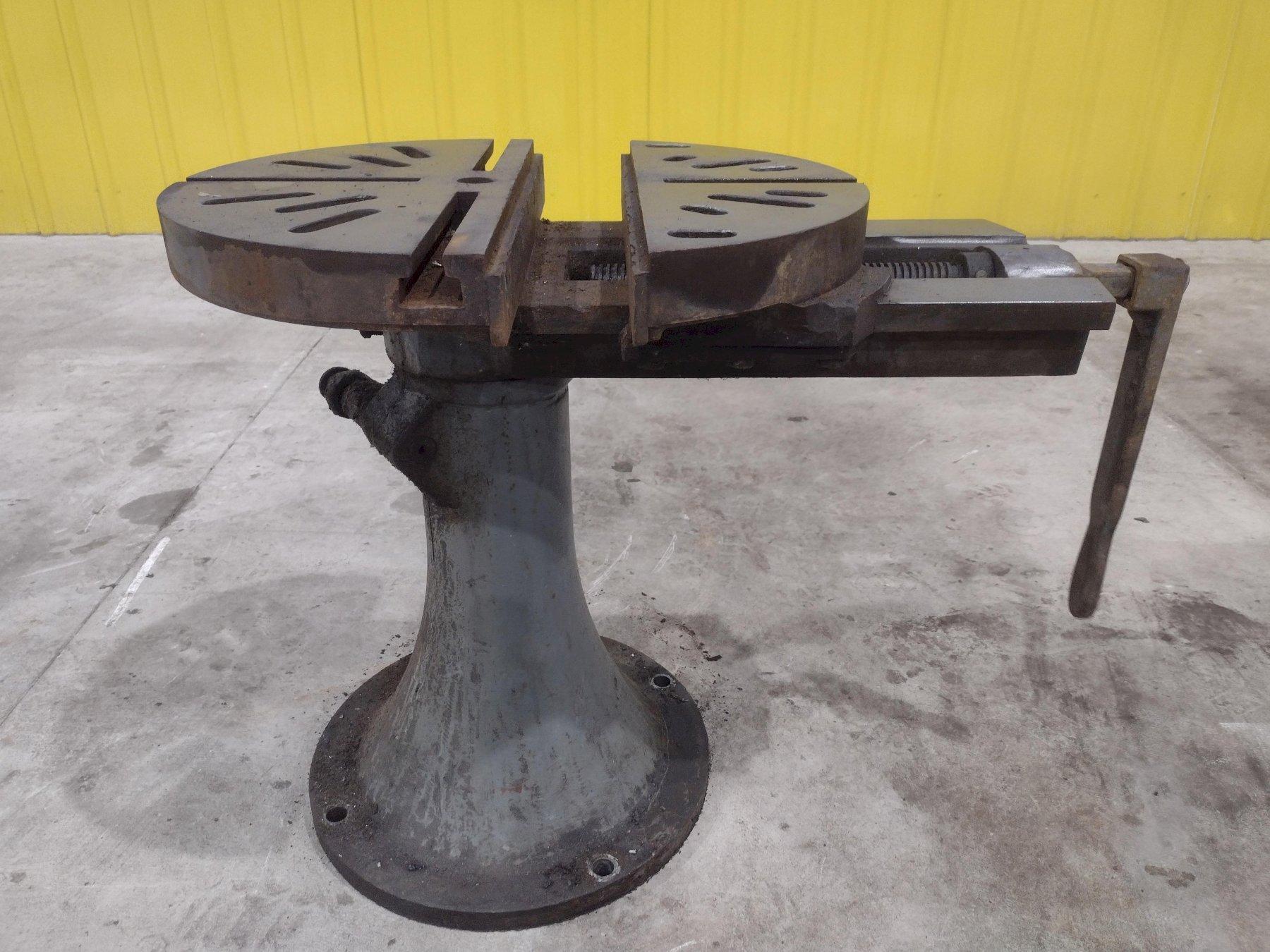 27″ DIAMETER BLACKSMITH PEDISTAL CLAMPING VISE: STOCK #20789