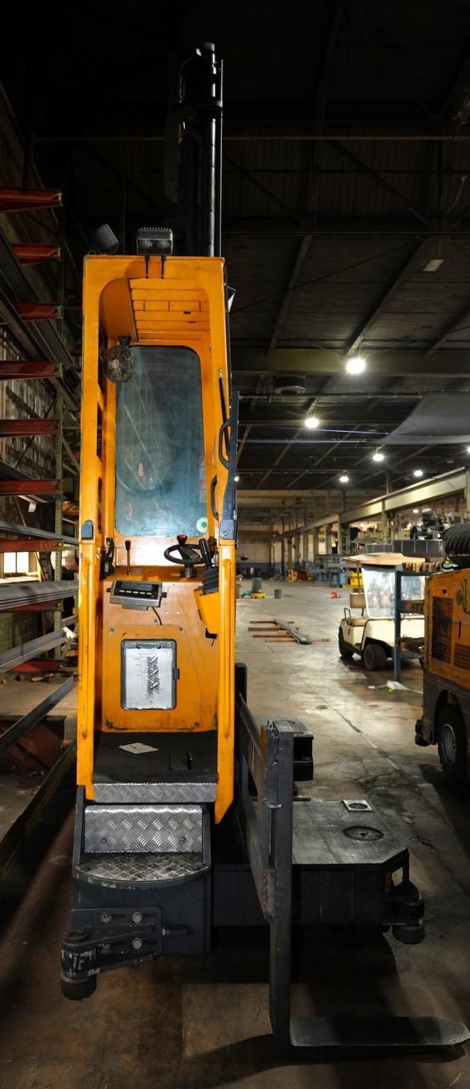 COMBI LIFT 10 000 LB NARROW ISLE FORKLIFT MODEL CL60100LA24 COMBI LIFT 10 000 LB NARROW ISLE FORKLIFT MODEL CL60100LA24