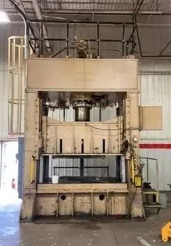 400 Ton Verson Hydraulic Press | Galaxie Corporation