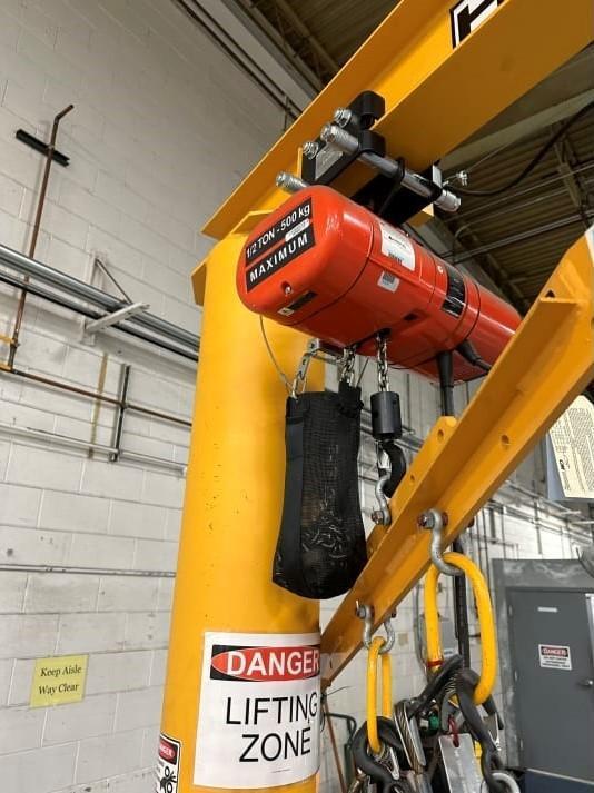 1/2 TON HANDLING SYSTEMS INTERNATIONAL JIB CRANE W/ CM HOIST AND ...