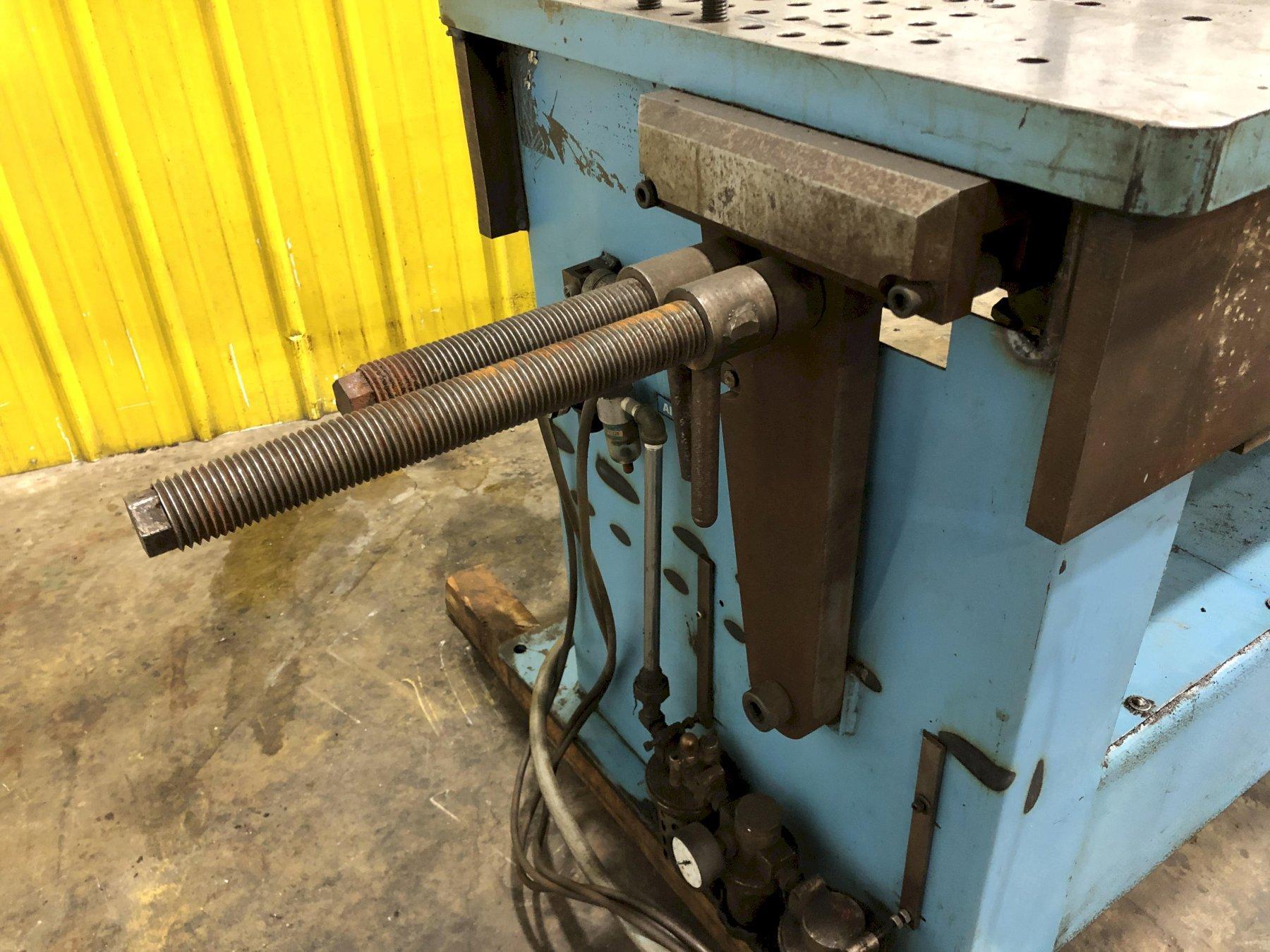 LUBLOW HYDRAULIC BENDER TABLE: STOCK #19068