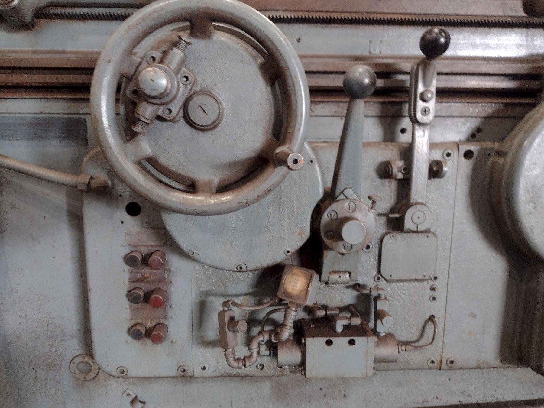 NORTON GIANT HORIZONTAL GRINDER: STOCK #19082