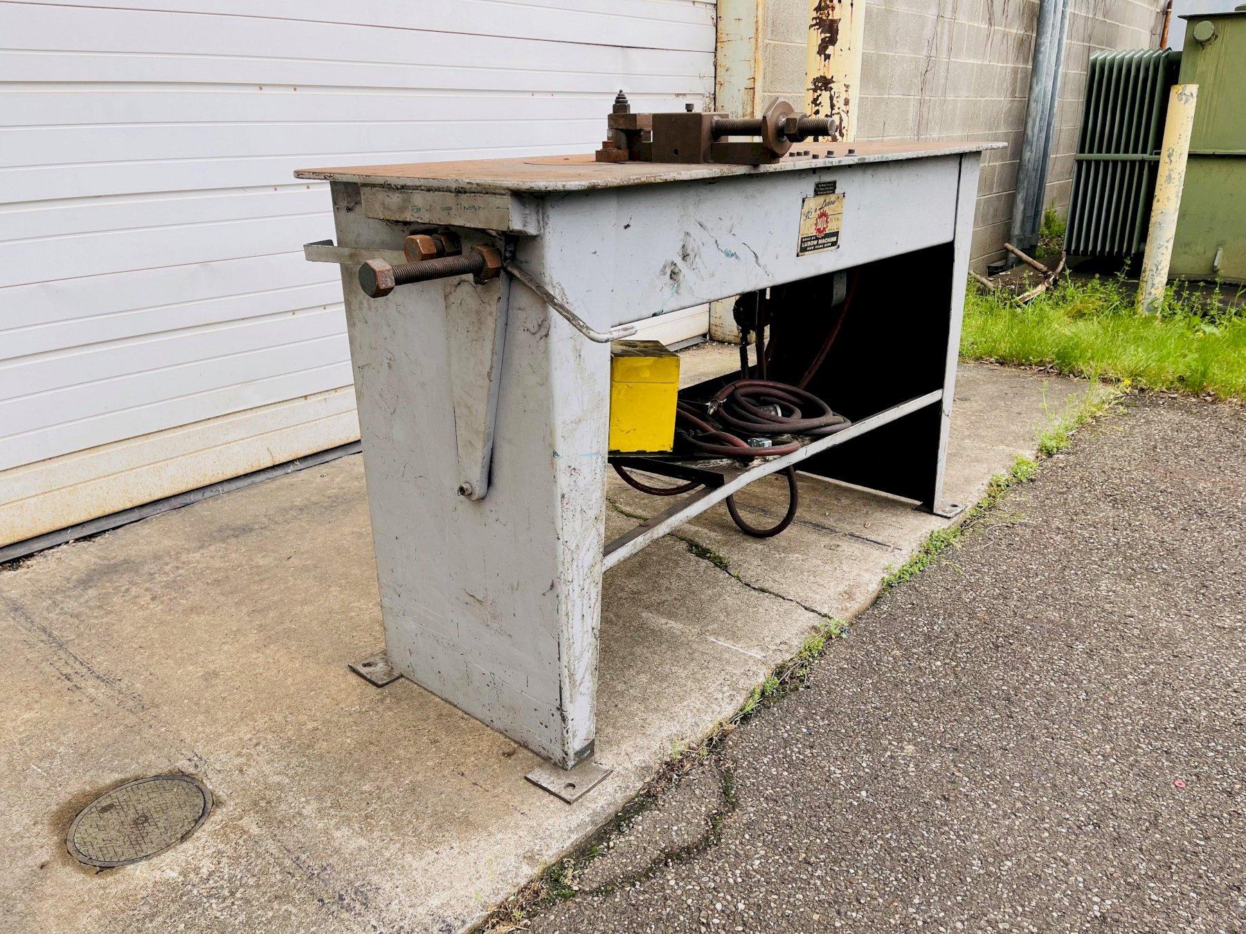 Lubow ML-10 Single Stop Table Bender | Portage Packaging Systems, INC.