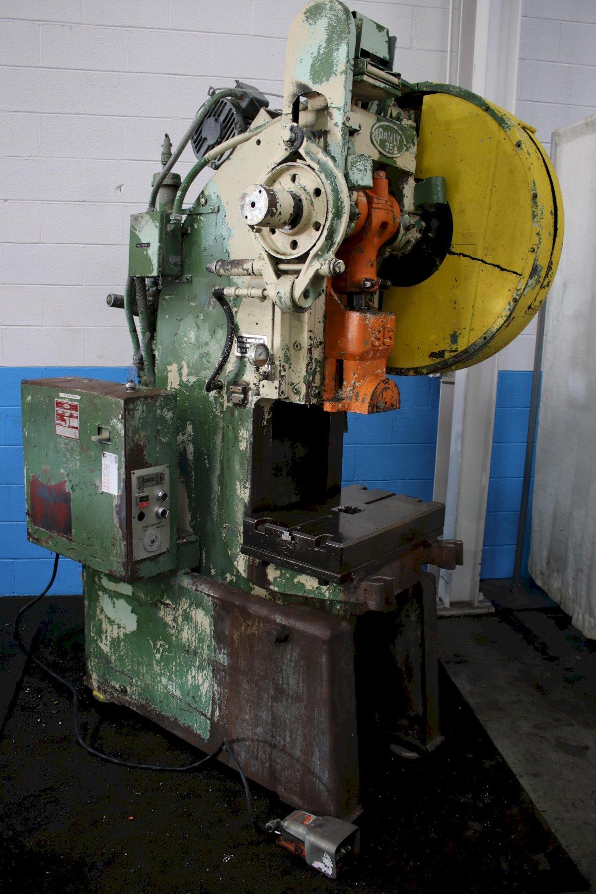DANLY 35 - Presses, O.B.I, Flywheel, Single Crank | Machine Hub