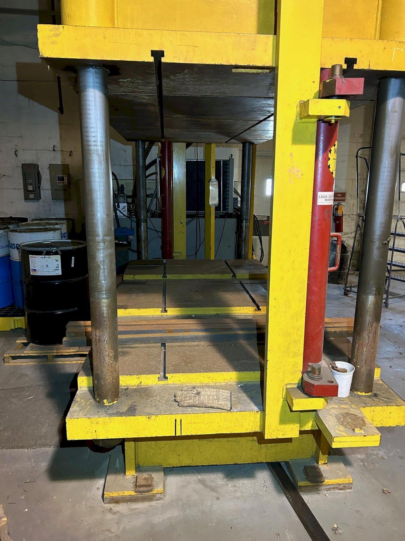 225 TON X 120″ X 60″ H&M 4 POST HYDRAULIC PRESS, 36″ STROKE: STOCK #22144