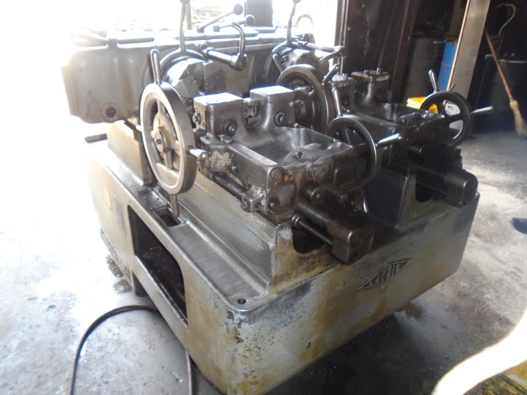 1-1/2″ Landis Double Spindle Pipe and Nipple Threader