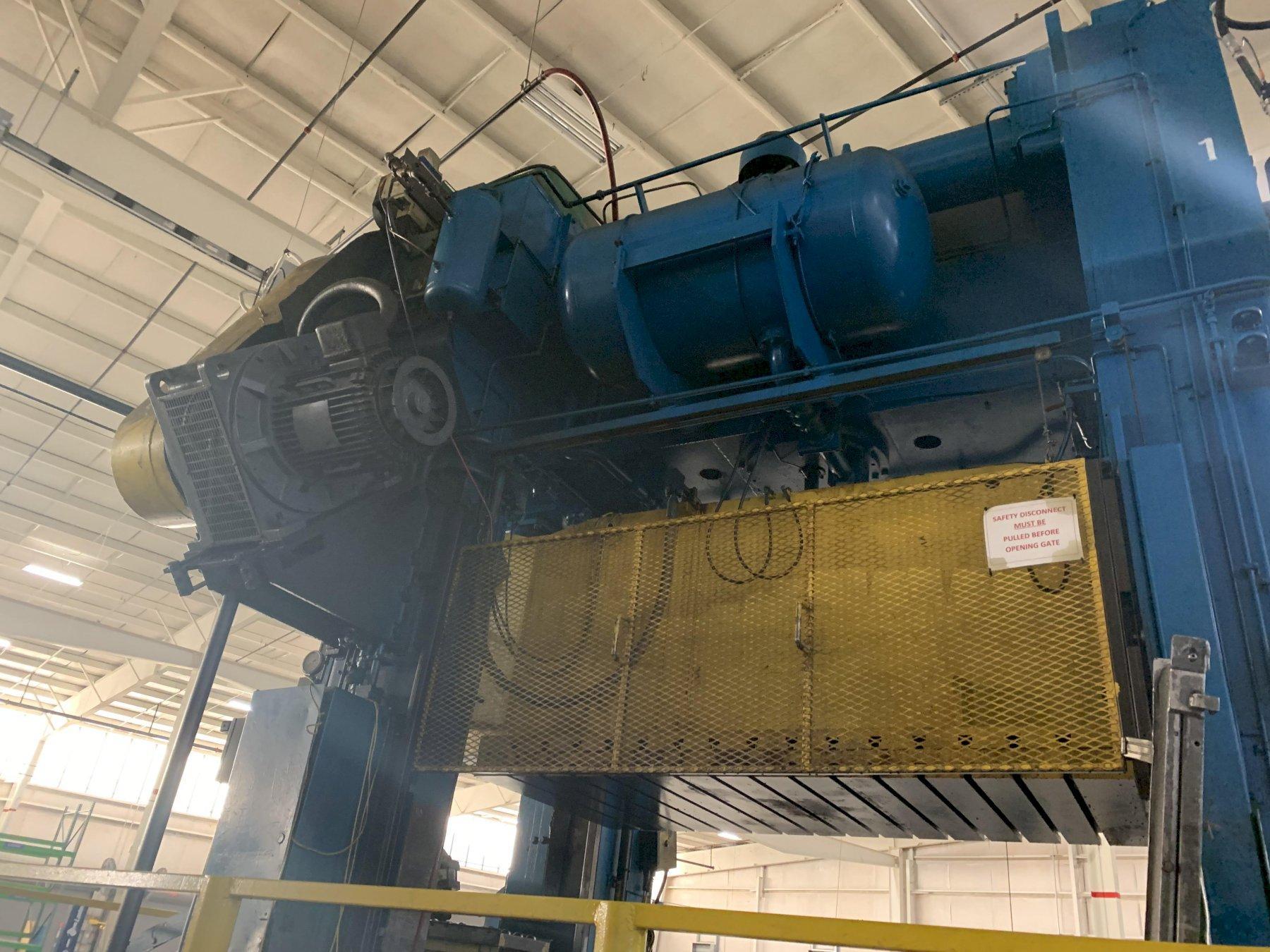 KOMATSU E2P-300 - Presses, Straight Side, Double Crank (Single Action ...