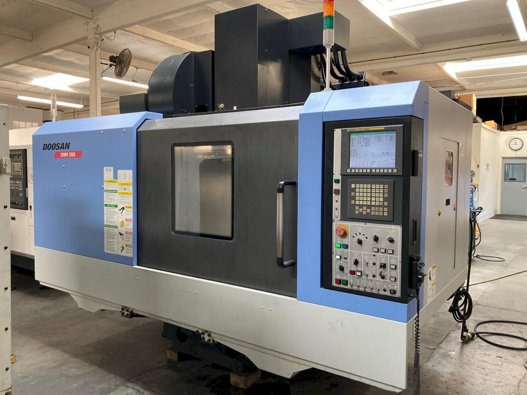 Doosan DNM500 CNC Vertical Machining Center 2010 Fanuc O-iMC Control ...