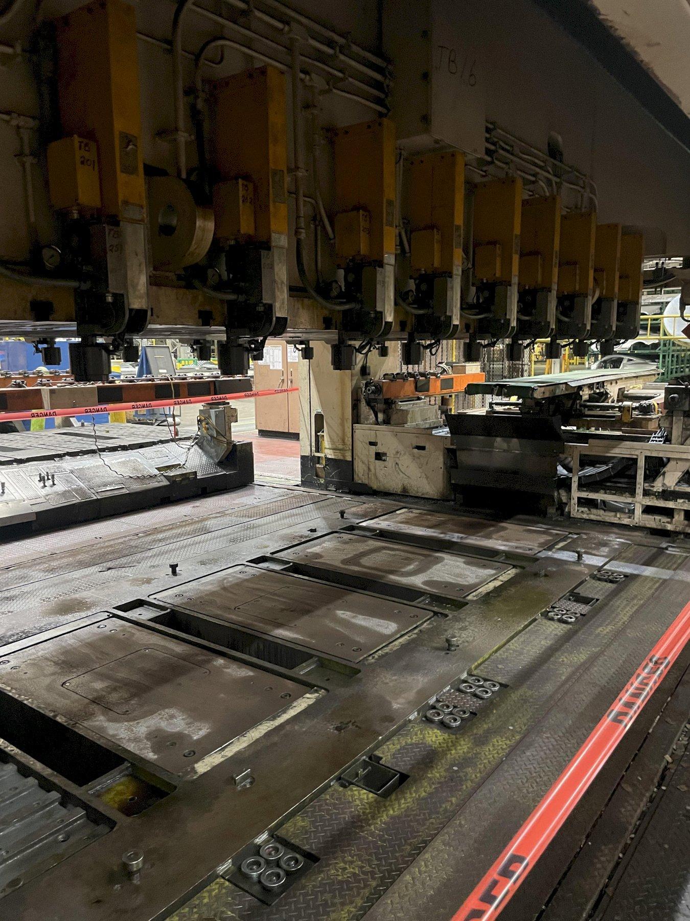 1800 Ton Komatsu Press | Toledo Press