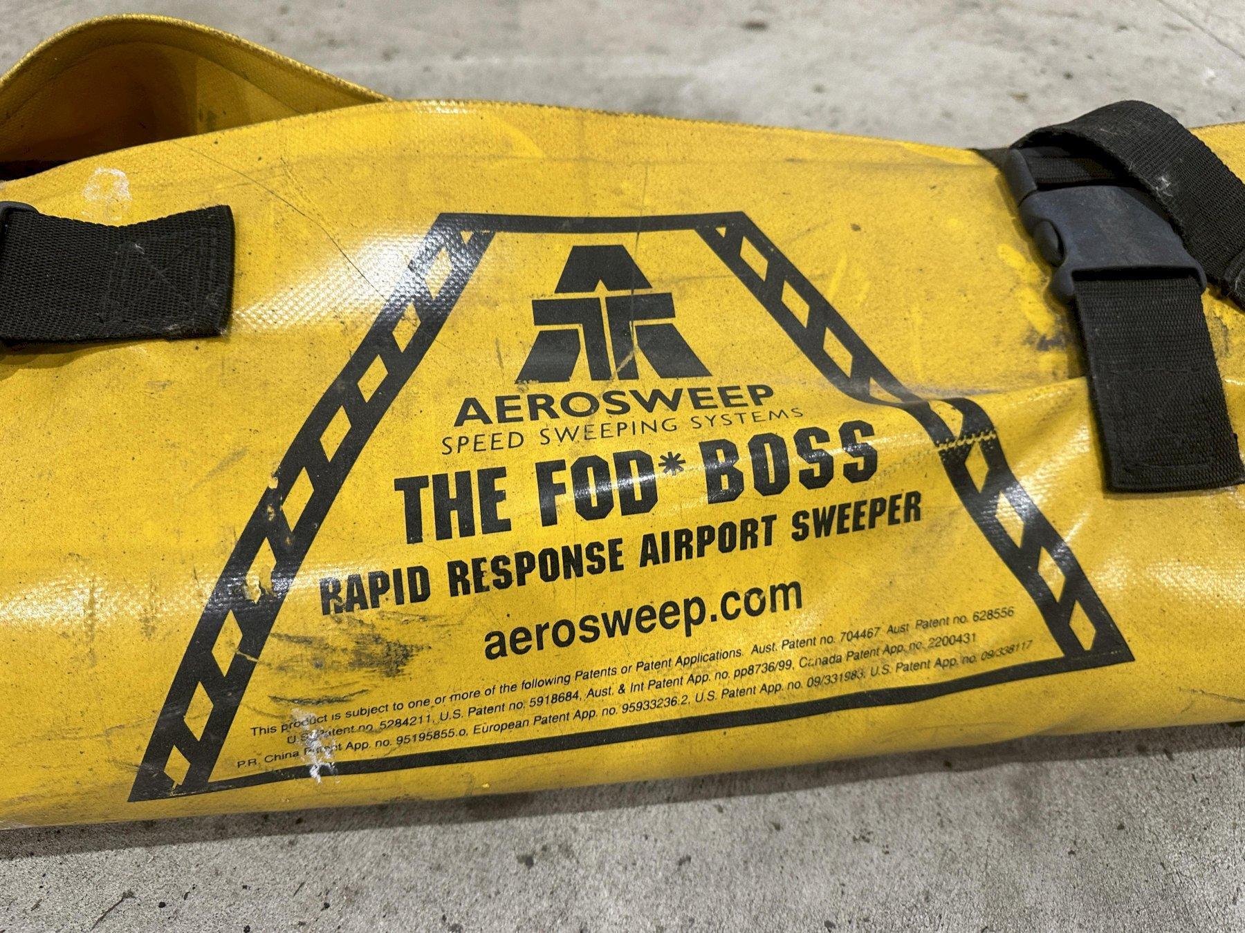 8′ WIDE AEROSWEEP MODEL FODBOSS RUNWAY DEBRIS SWEEPER SYSTEM: STOCK #20734