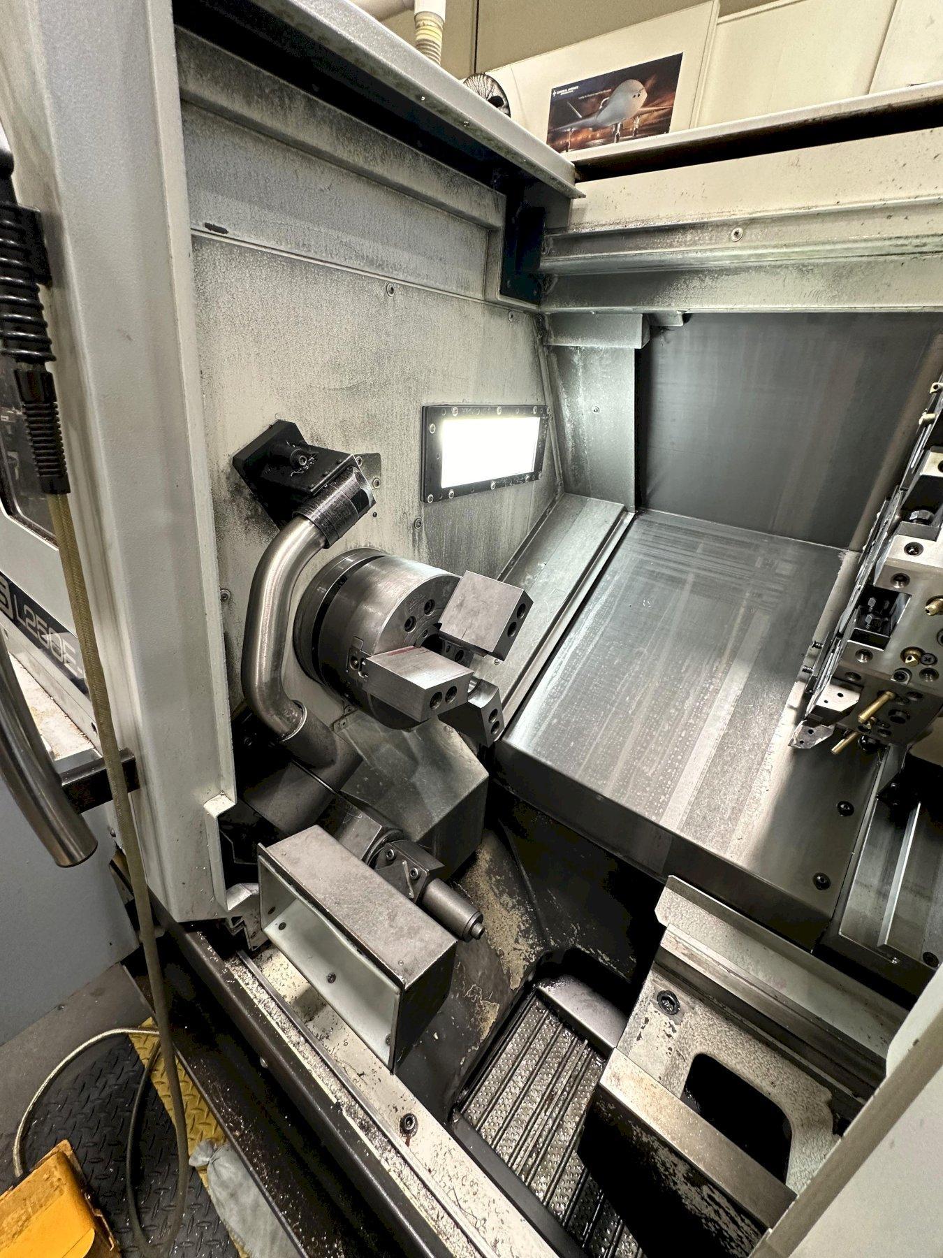 Okuma Genos L250E-EX 500 Horizontal CNC Lathe 2017 equipped with 8 ...