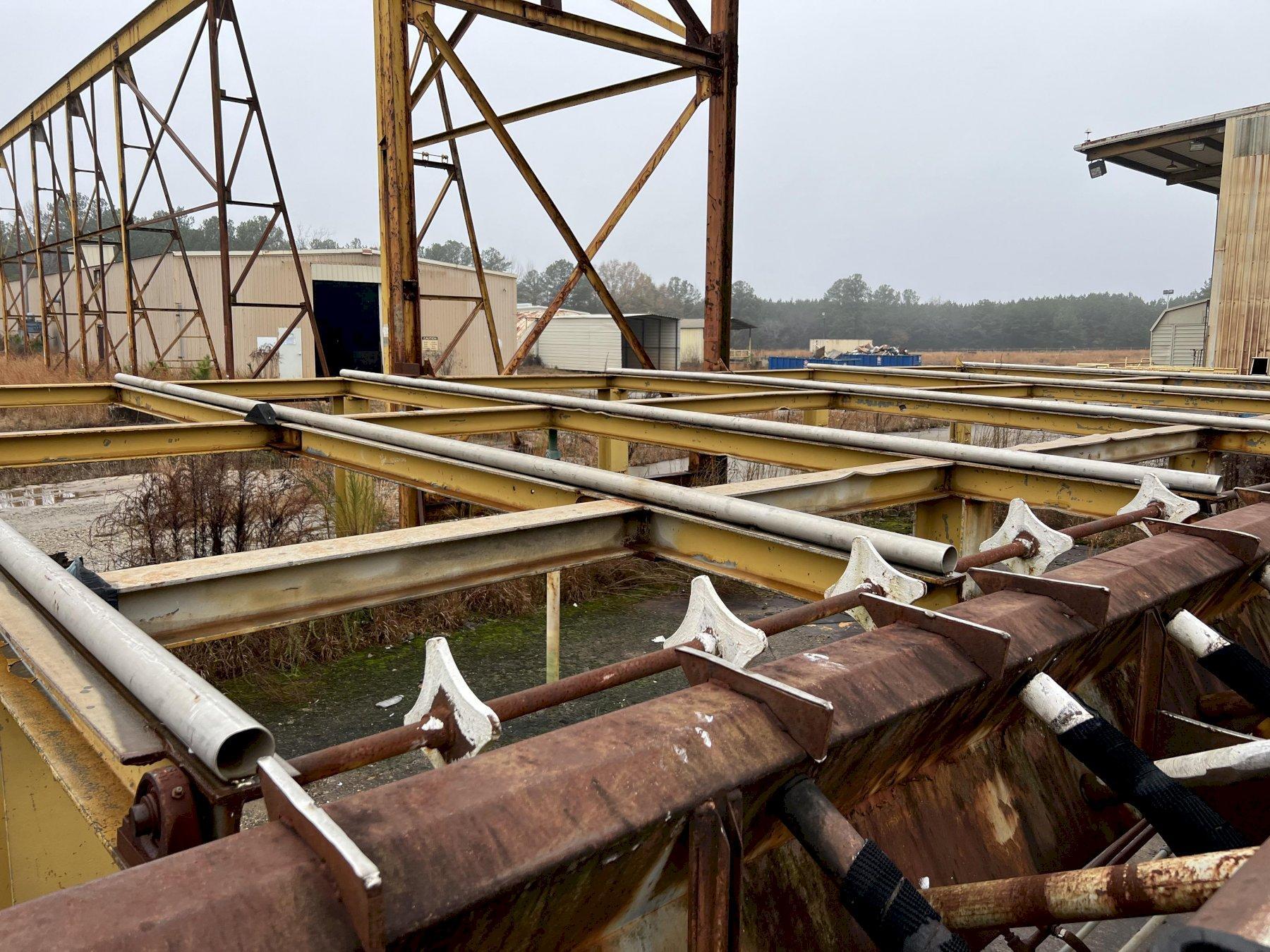 150′ LONG “V-TYPE” POWERED INFEED & OUTFEED CONVEYOR SYSTEM FOR PIPE ...