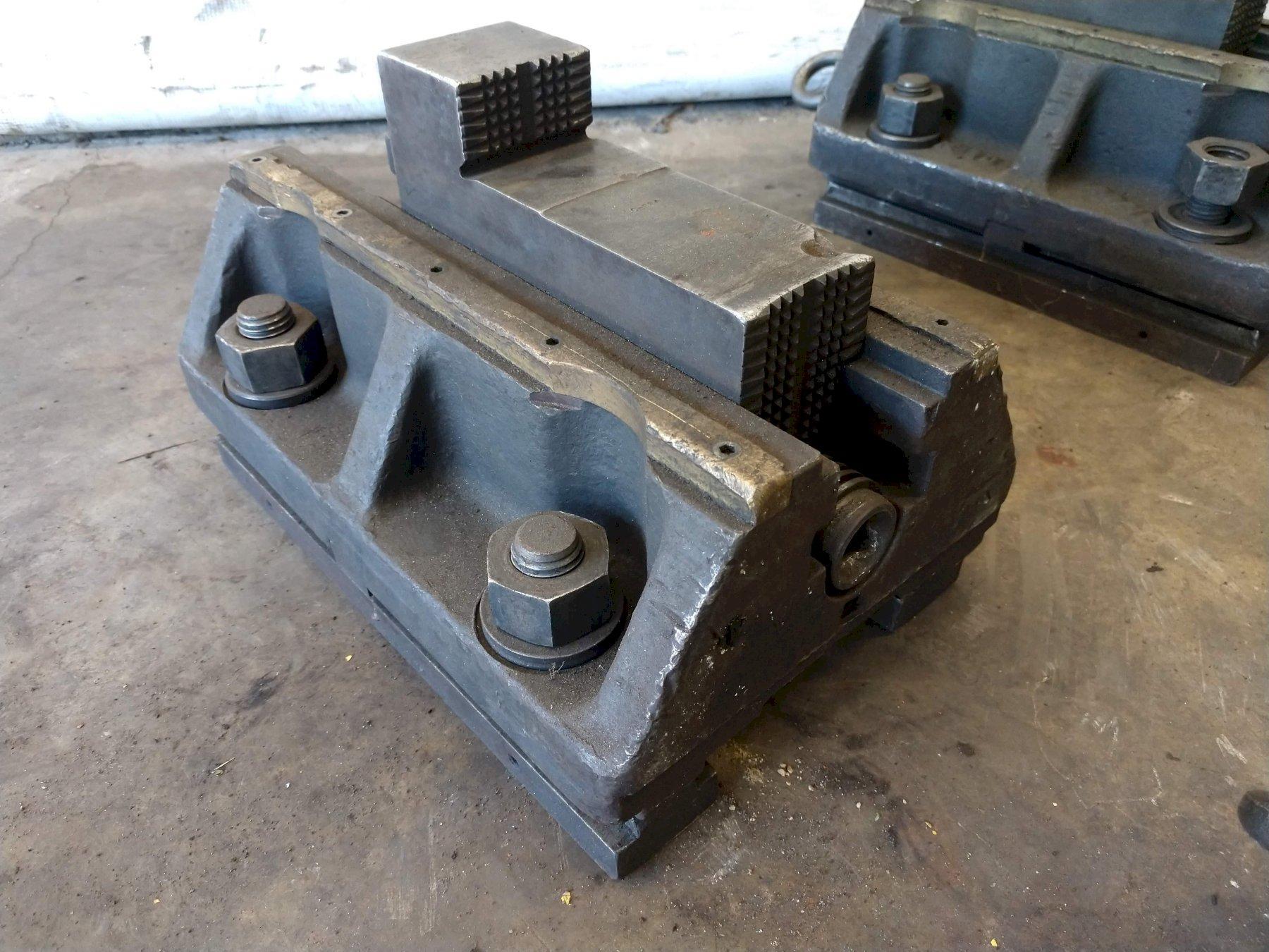 (4) 12″ HEAVY DUTY BORING MILL JAWS: STOCK #13206