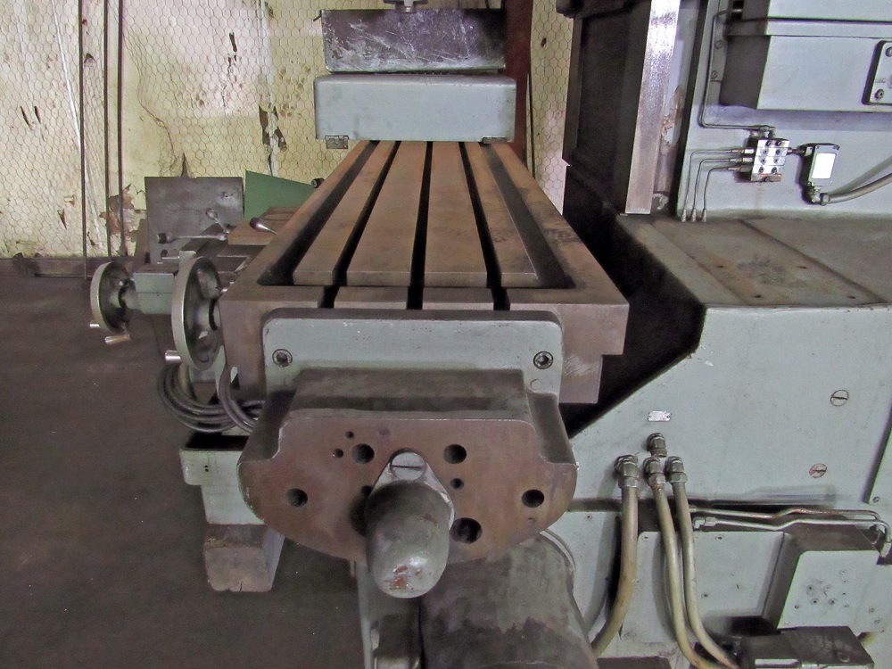 Cincinnati Model 550-20 Vercipower Vertical Milling Machine