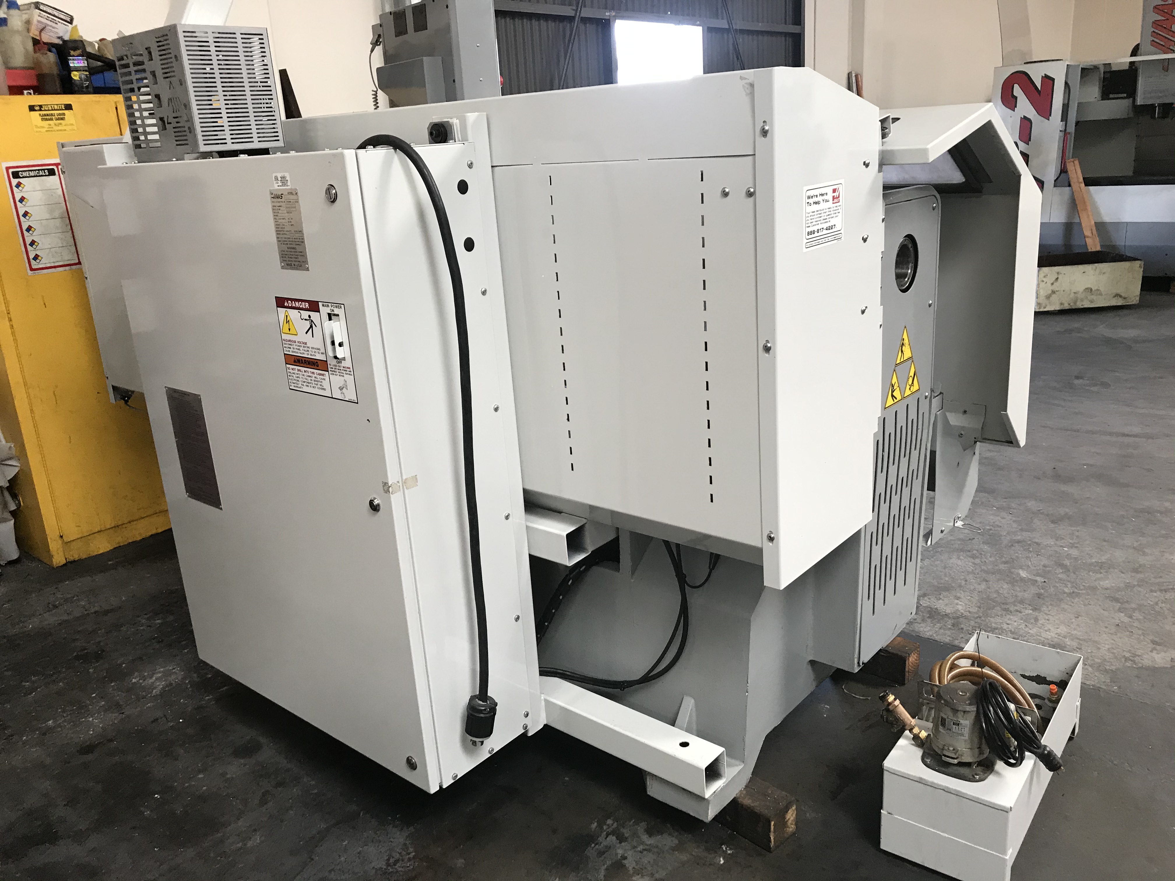 Haas TL2 CNC Toolroom Lathe 2007, with: Haas Control, Tailstock, Steady ...