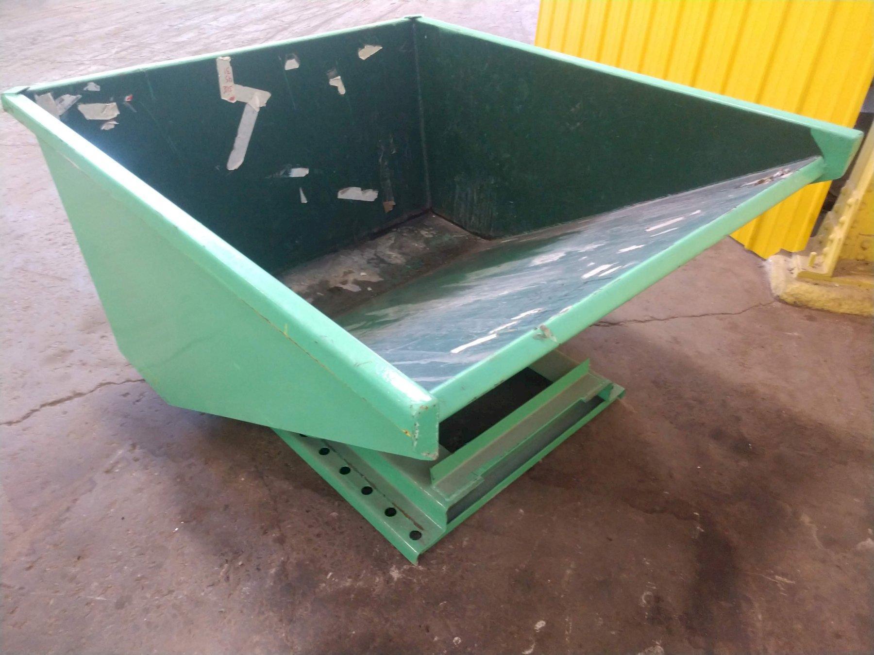 1/2 CUBIC YARD SELF-DUMPING TRASH HOPPER: STOCK #13279
