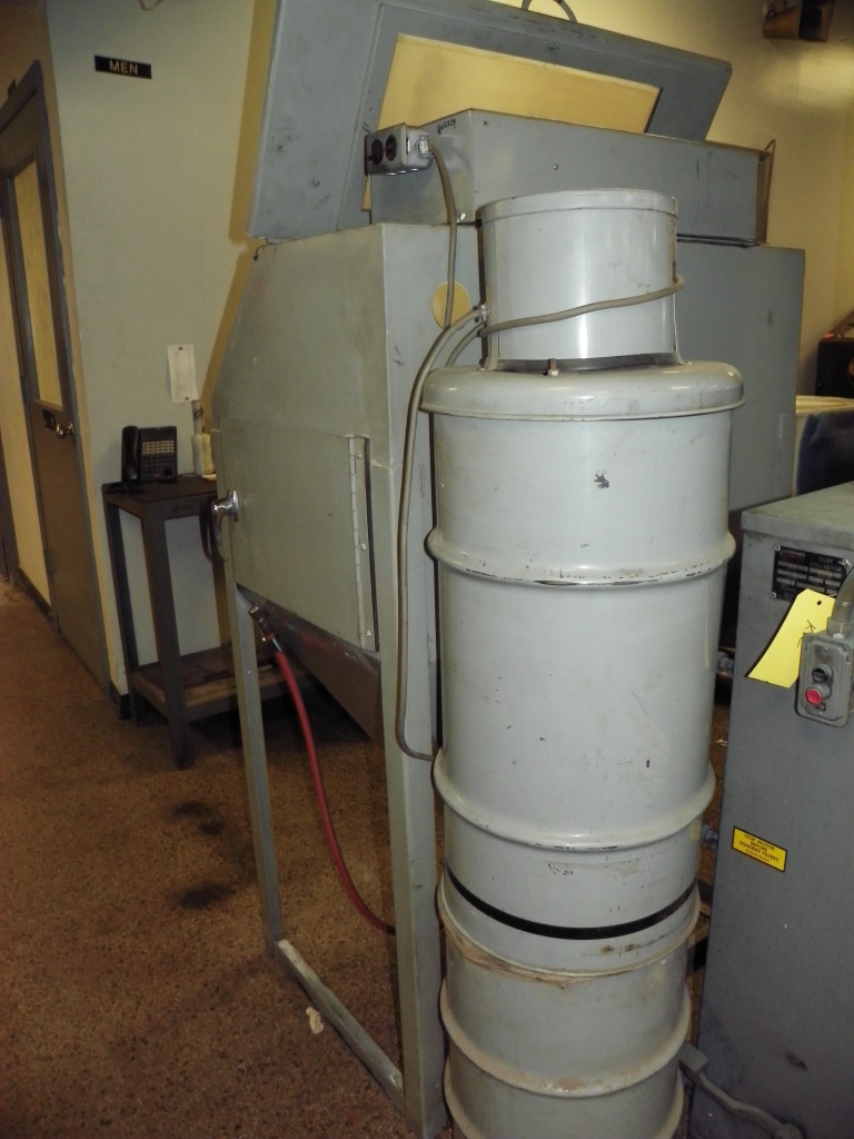 Trinco Model 36 Sand Blast Cabinet | AMC