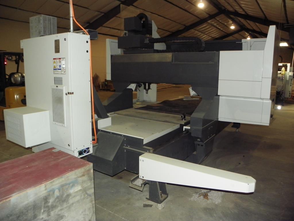 HAAS Model GR510 CNC Gantry Router, New 12/2014. Only 392 cutting hours ...