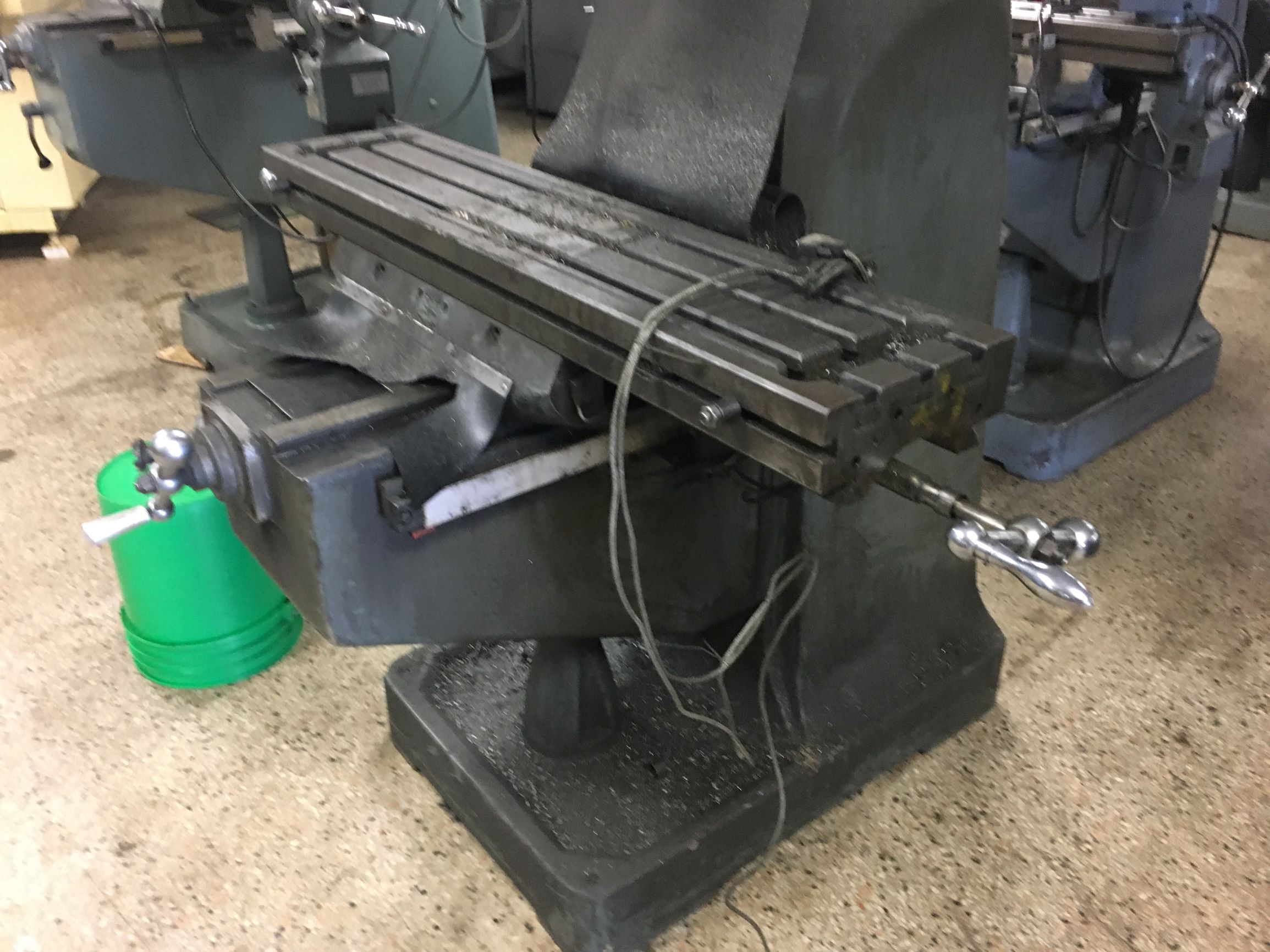 KBC Model TUM-1VS Vertical Milling Machine, S/N 0977 – for parts | AMC