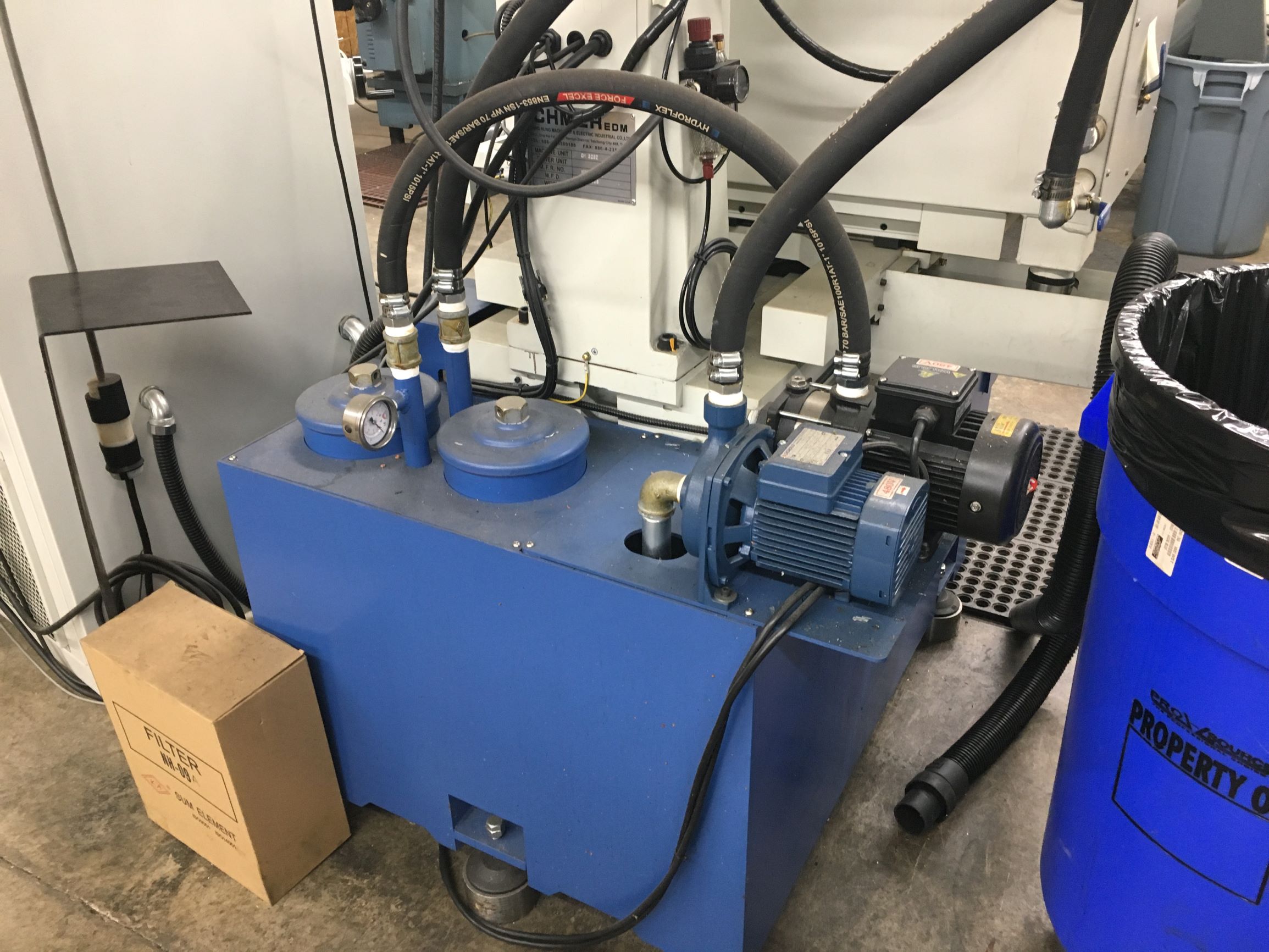 Chmer Model CM323Z ZNC Die Sinker EDM Machine with 75EZ Power Supply ...