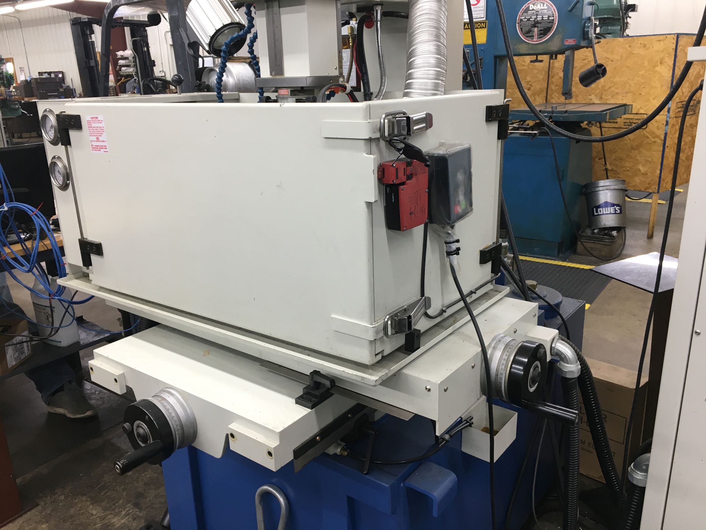 Chmer Model CM323Z ZNC Die Sinker EDM Machine with 75EZ Power Supply ...