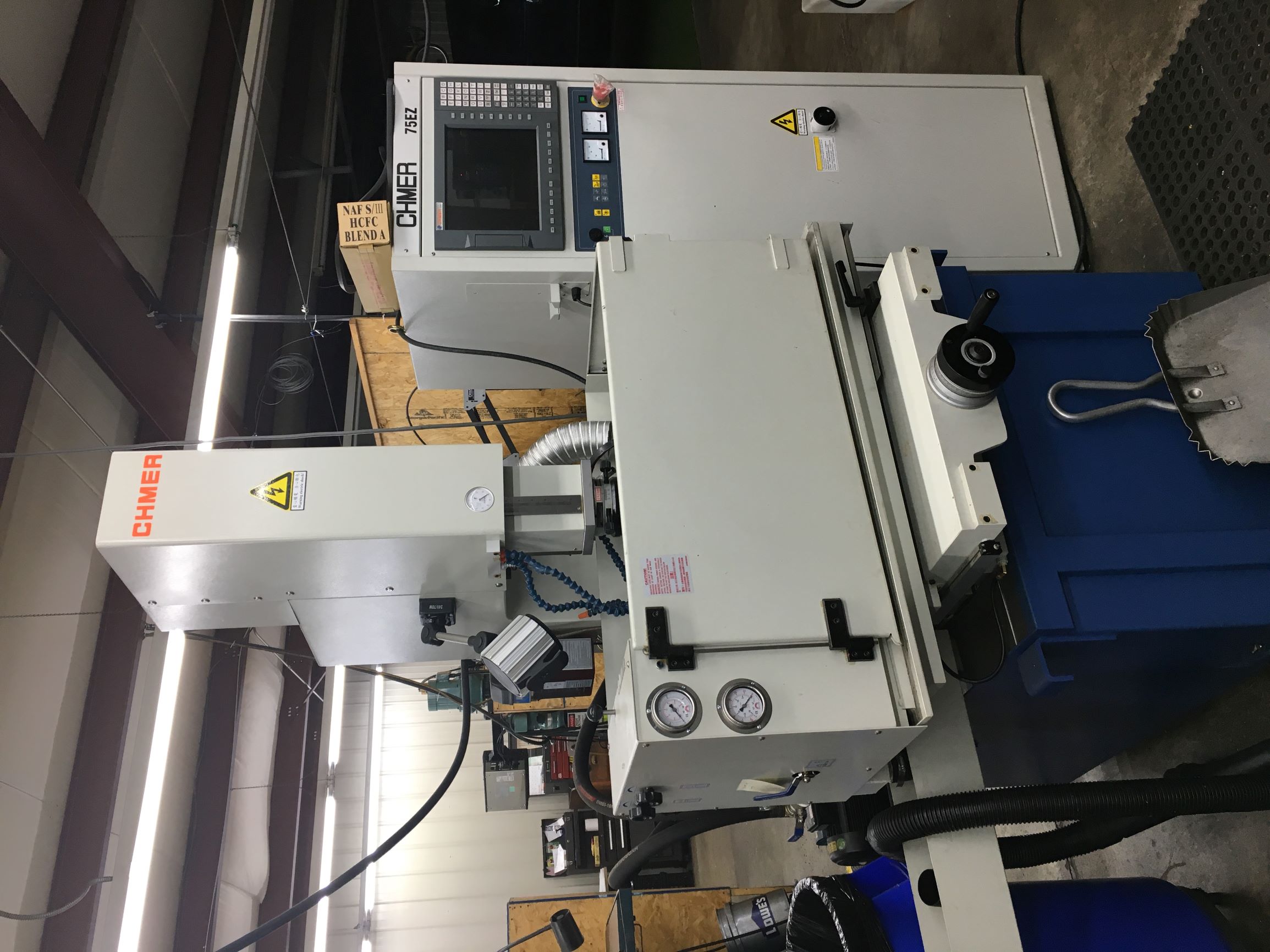 Chmer Model CM323Z ZNC Die Sinker EDM Machine with 75EZ Power Supply ...