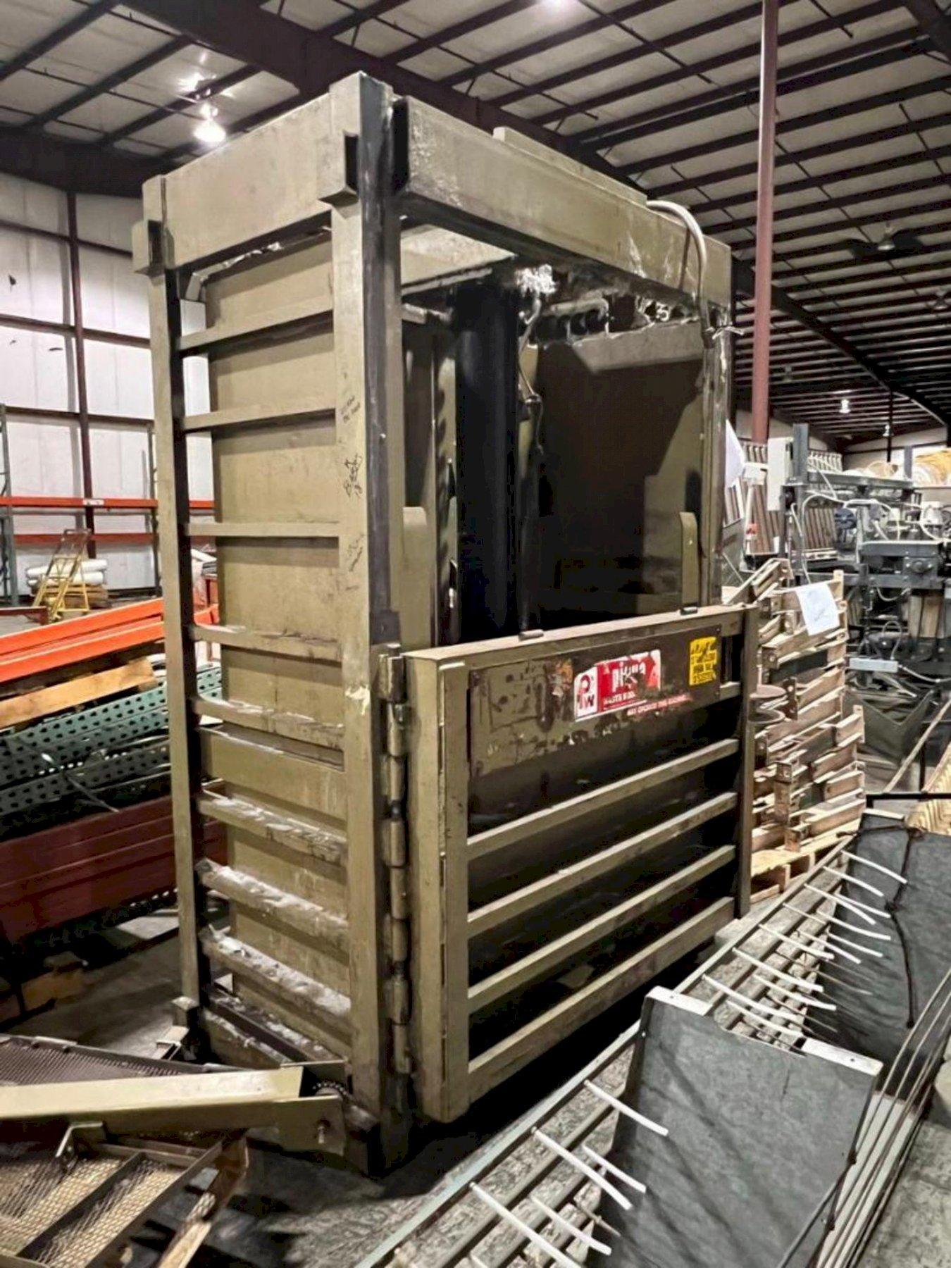 PIQUA VERTICAL HYDRAULIC CARDBOARD BALER: STOCK 17413