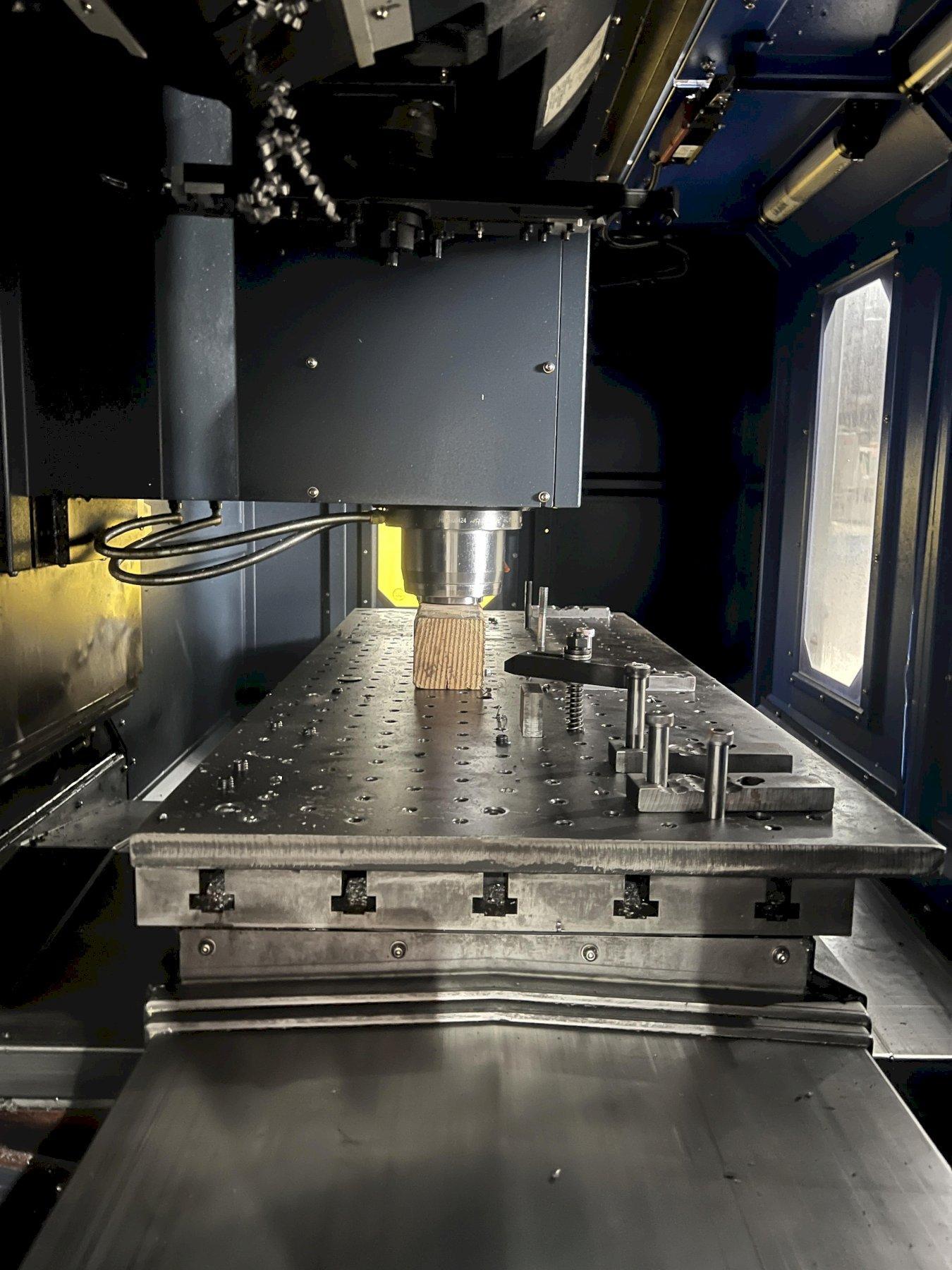 MILLTRONICS VM5020 MACHINING CENTER: STOCK #20633