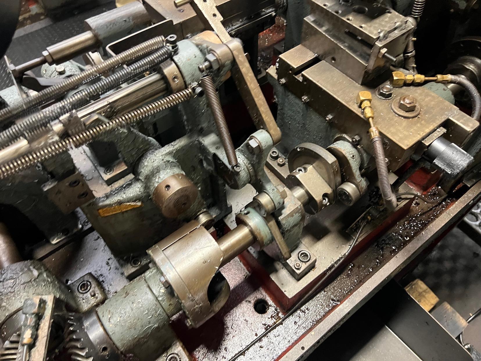 Towa Model TO-3B Shaver | Hariton Machinery Company, Inc.