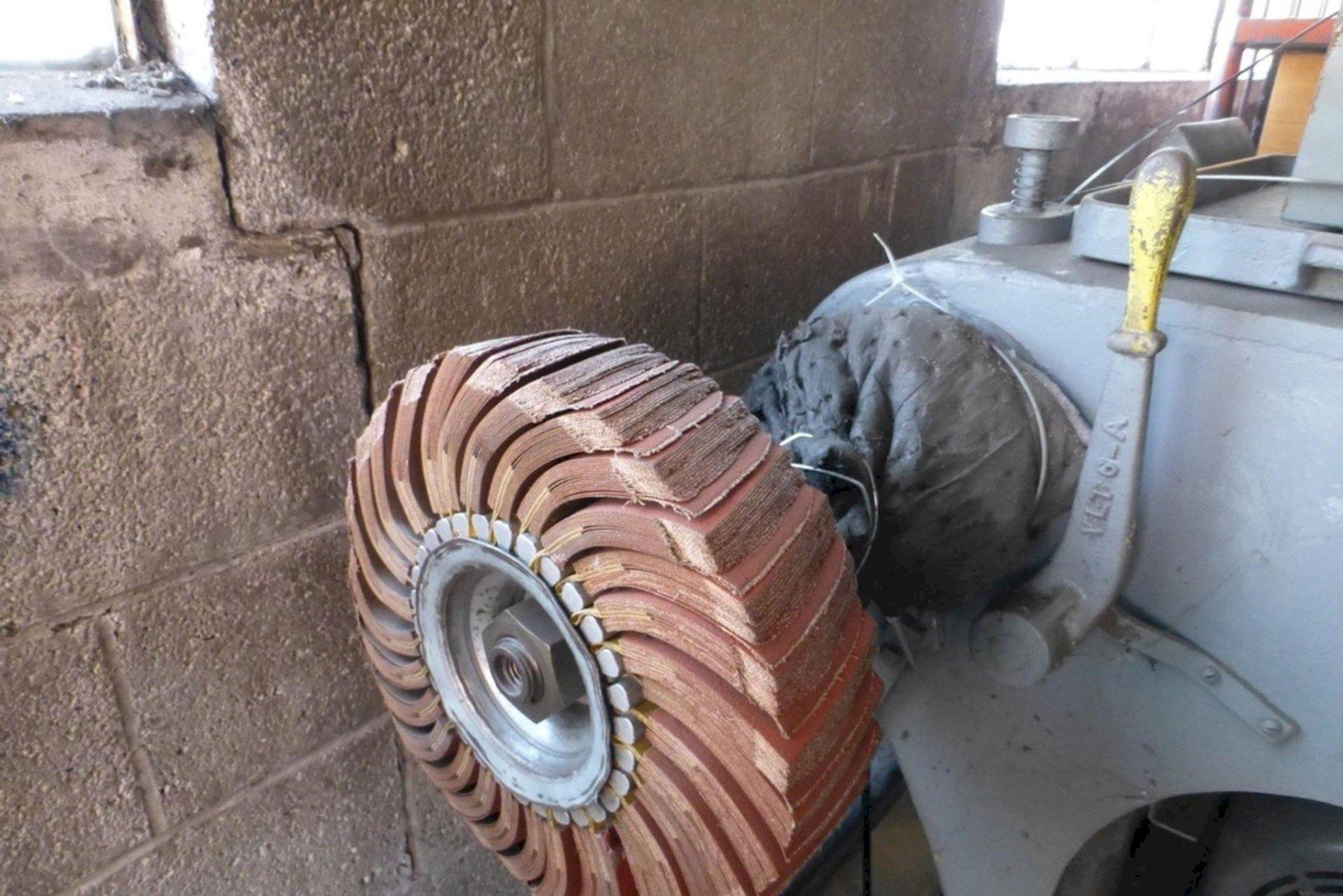 7.5 HP DIVINE BROTHERS COMPANY MODEL #VCSV-7 BUFFER FINISHING MACHINE ...