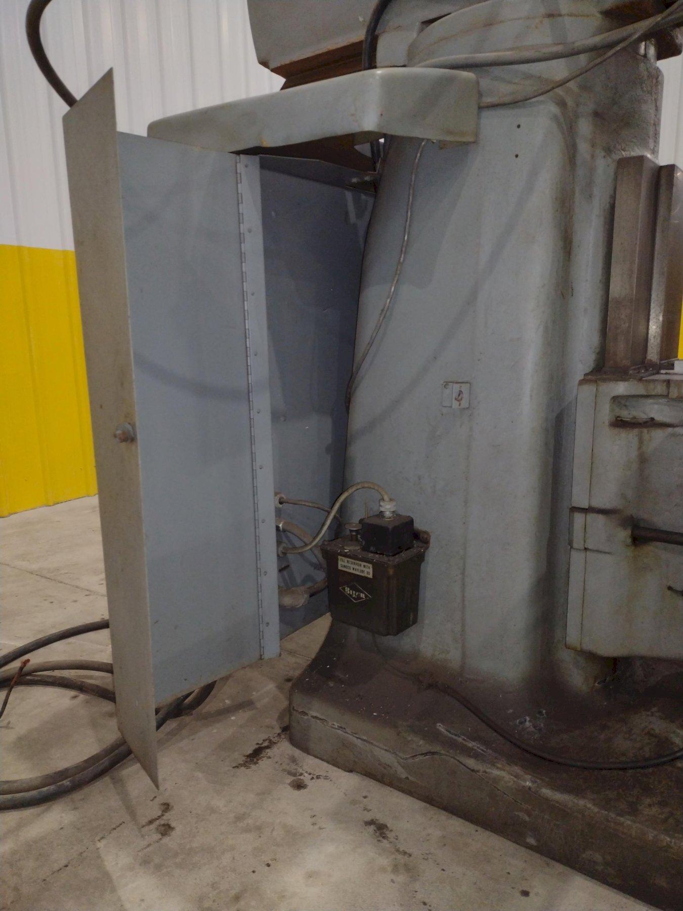 BRIDGEPORT SERIES II VERTICAL MILLING MACHINE: STOCK #20606