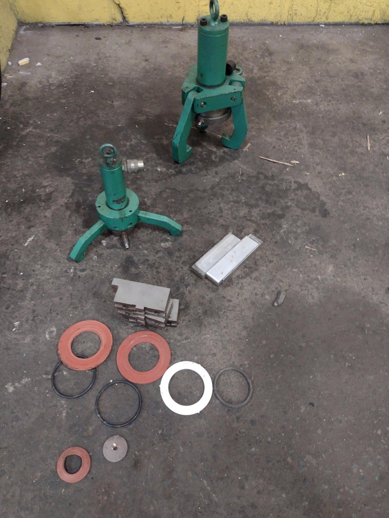 CALDER MODEL 600-15 VALVE PRESSURE TEST BENCH SYSTEM: STOCK #15826