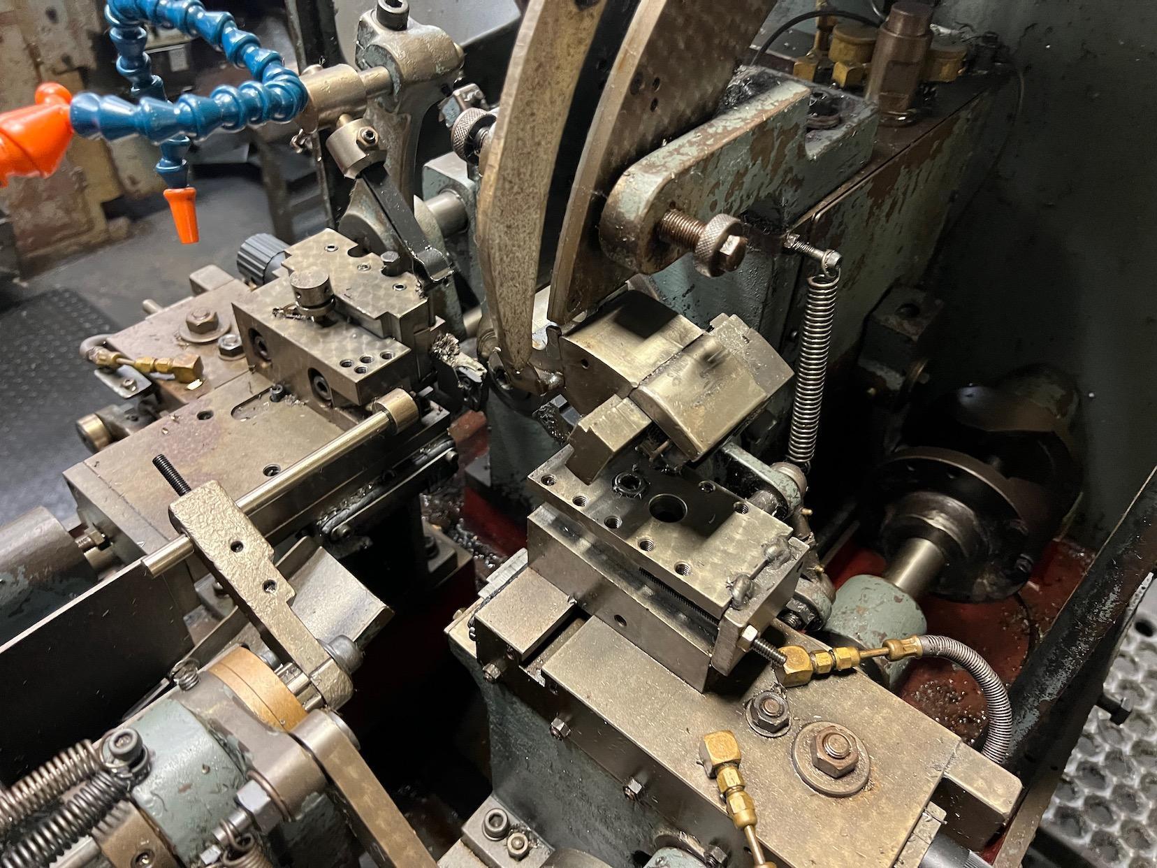 Towa Model TO-3B Shaver | Hariton Machinery Company, Inc.