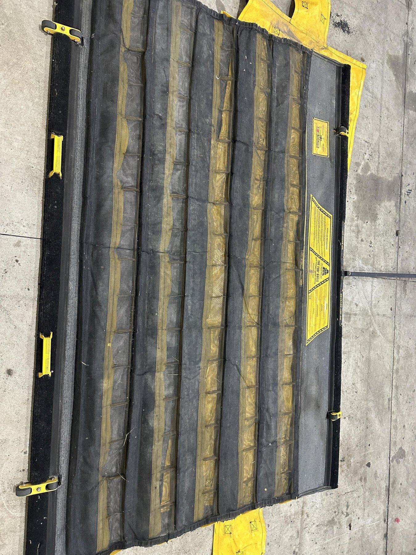 8′ WIDE AEROSWEEP MODEL FODBOSS RUNWAY DEBRIS SWEEPER SYSTEM: STOCK #20734