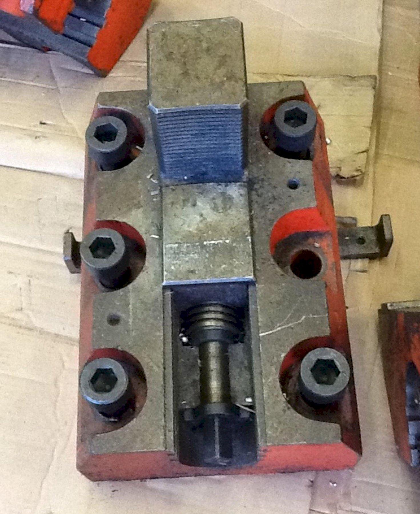 (4) 8″ HEAVY DUTY BORING MILL JAWS: STOCK #13205