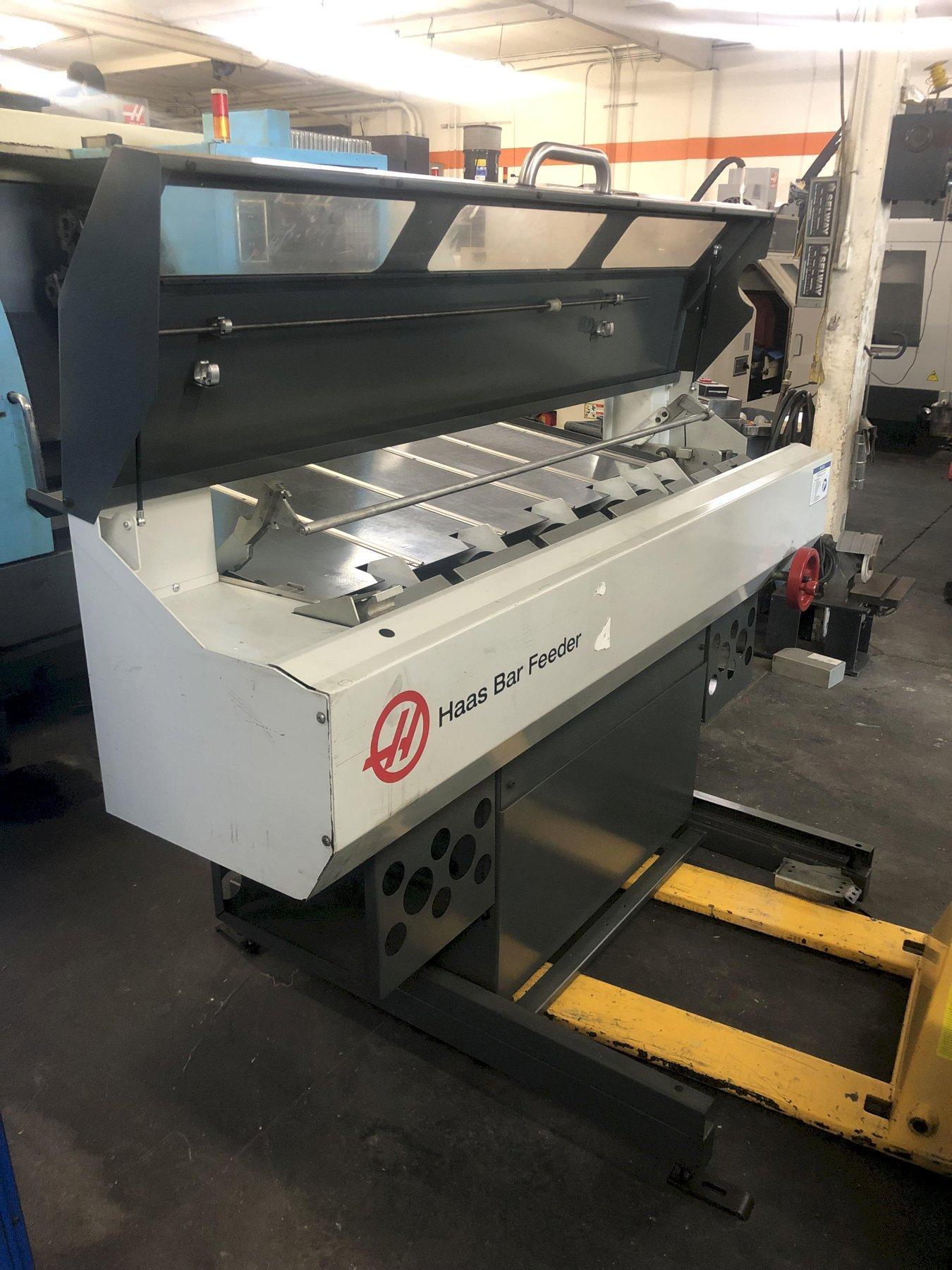 Haas ST-20 CNC Lathe Turning Center Haas Barfeeder Tail Stock Tool ...