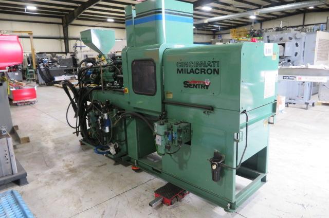 Cincinnati Milacron Used VSX33-1.08 Horizontal/Vertical Injection ...