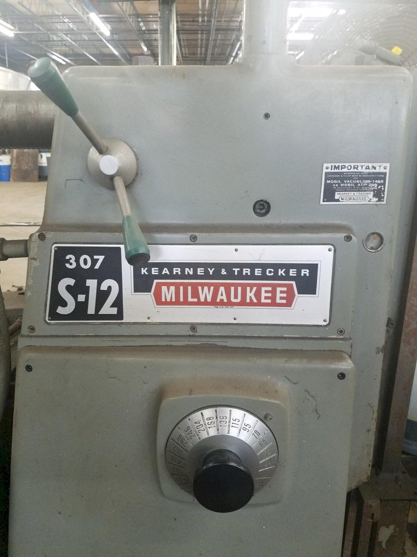 307-S12 KEARNEY & TRECKER HORIZONTAL MILLING MACHINE | Blumberg ...