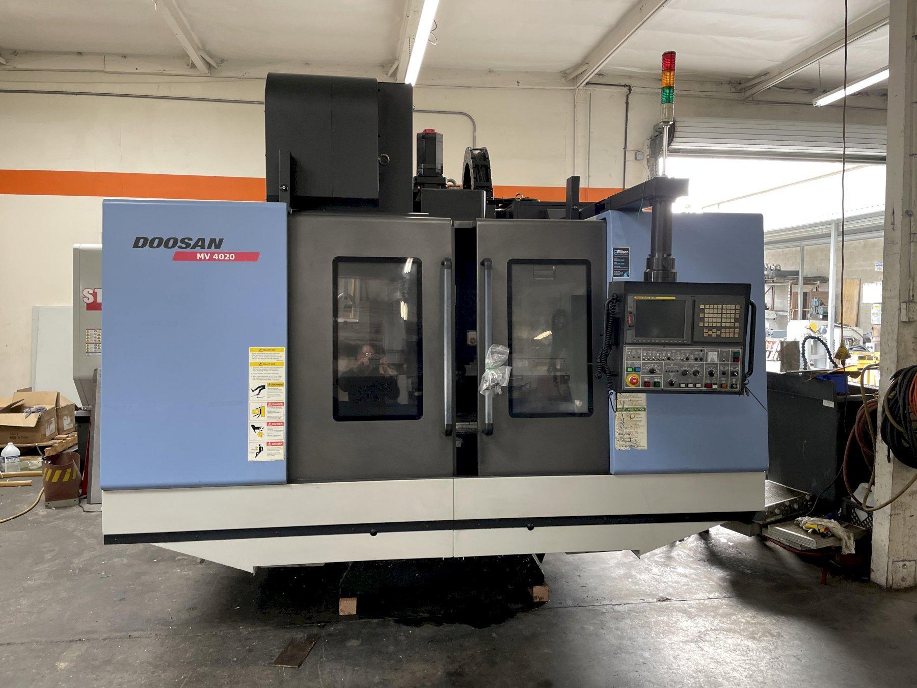 Doosan MV4020 Vertical Machining Center 2008 Fanuc 21i-MB CT40 8,000 ...