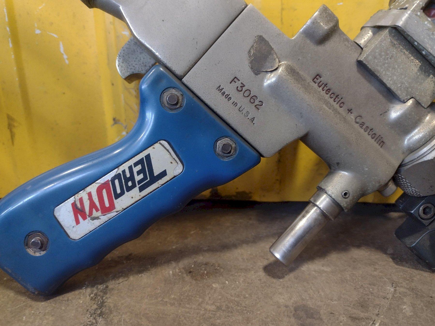 TERODYN SYSTEM 2000 SPRAY & FUSE INDUCTION THERMAL SYSTEM: STOCK #17881