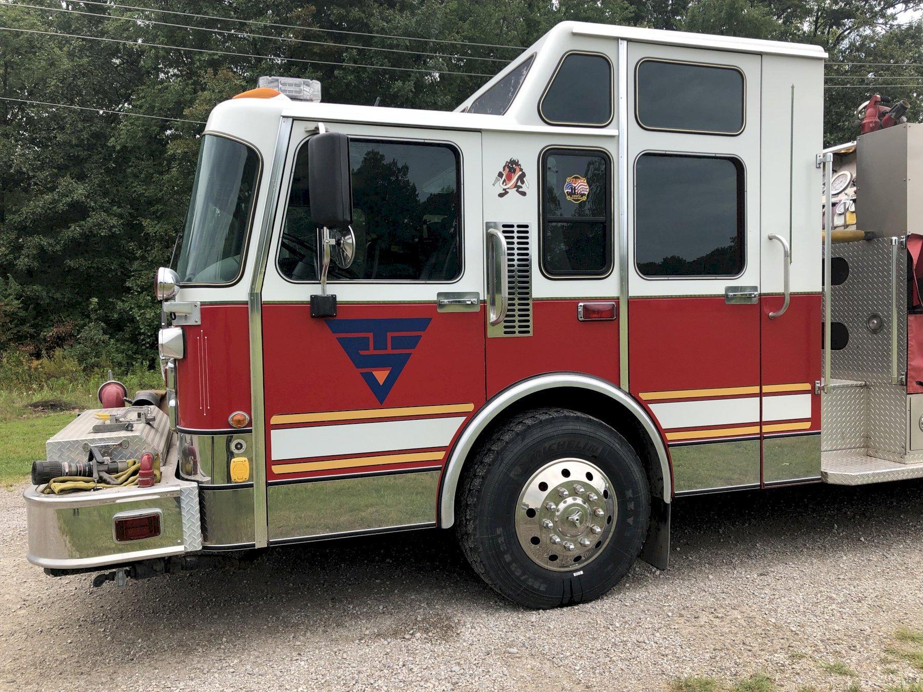 1994 SPARTAN MOTORS / SAULSBURY 1500 GPM PUMPER TRUCK FIRE ENGINE ...