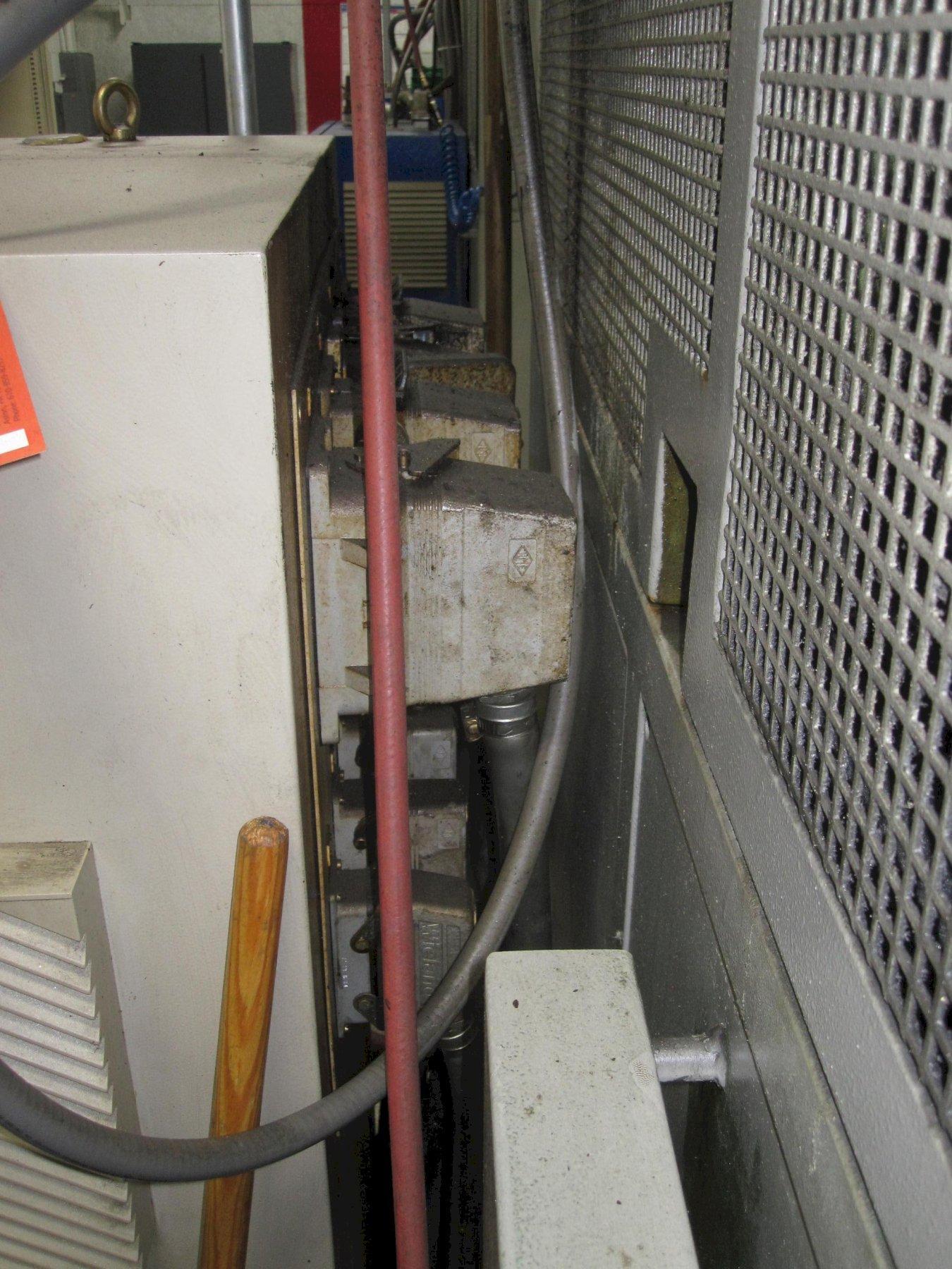 Moroni Model MB-765 5 Die Progressive Header | Hariton Machinery ...